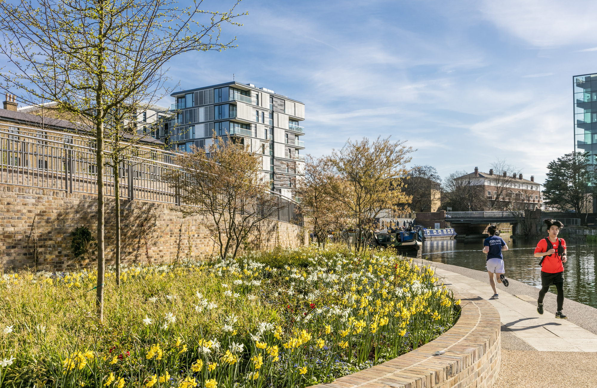 Gallery of Canal Corridor, King’s Cross / Townshend Landscape ...
