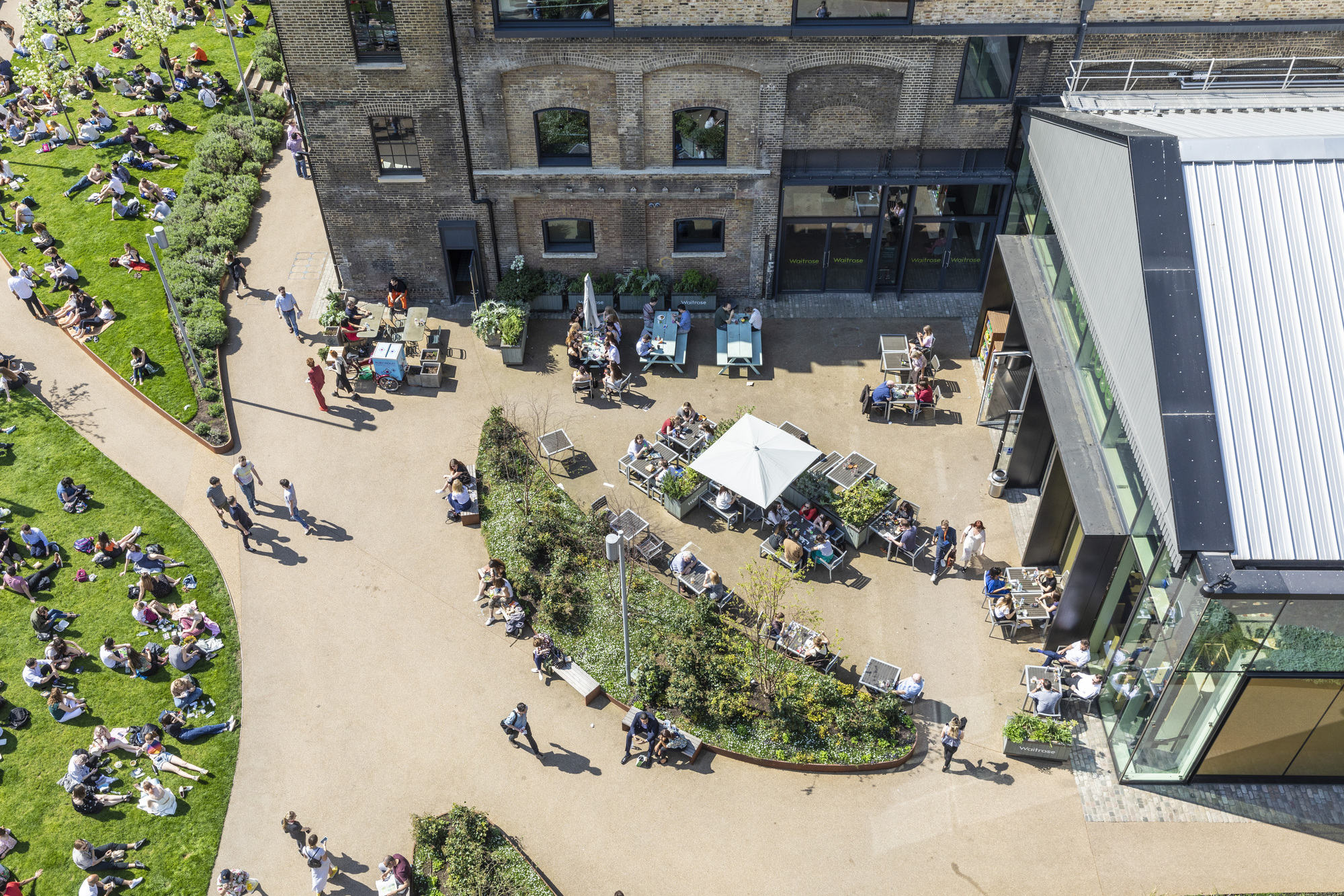 Gallery of Canal Corridor, King’s Cross / Townshend Landscape ...