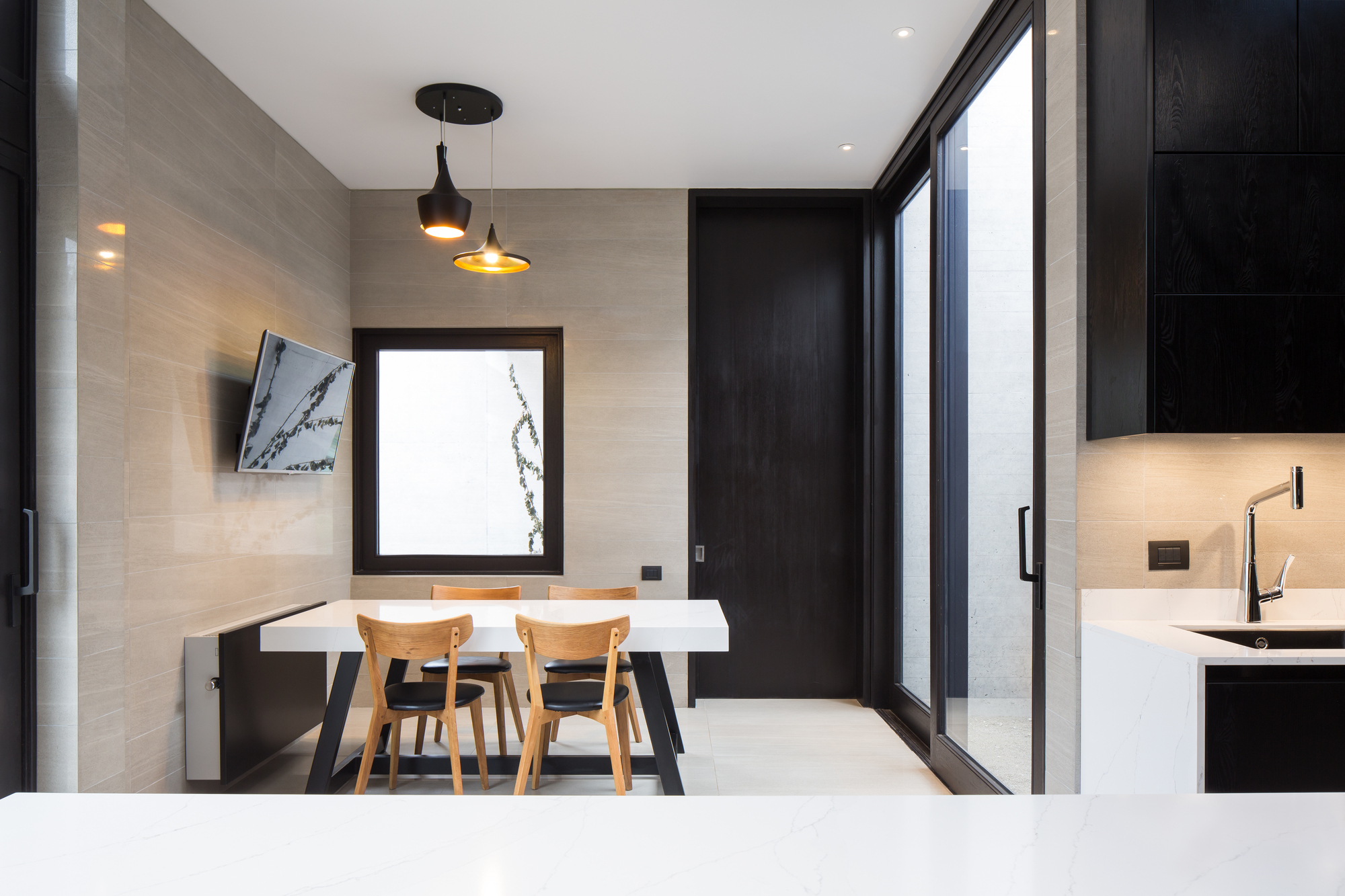 Gallery of Chilean Houses And Their Kitchens In Detail - 10
