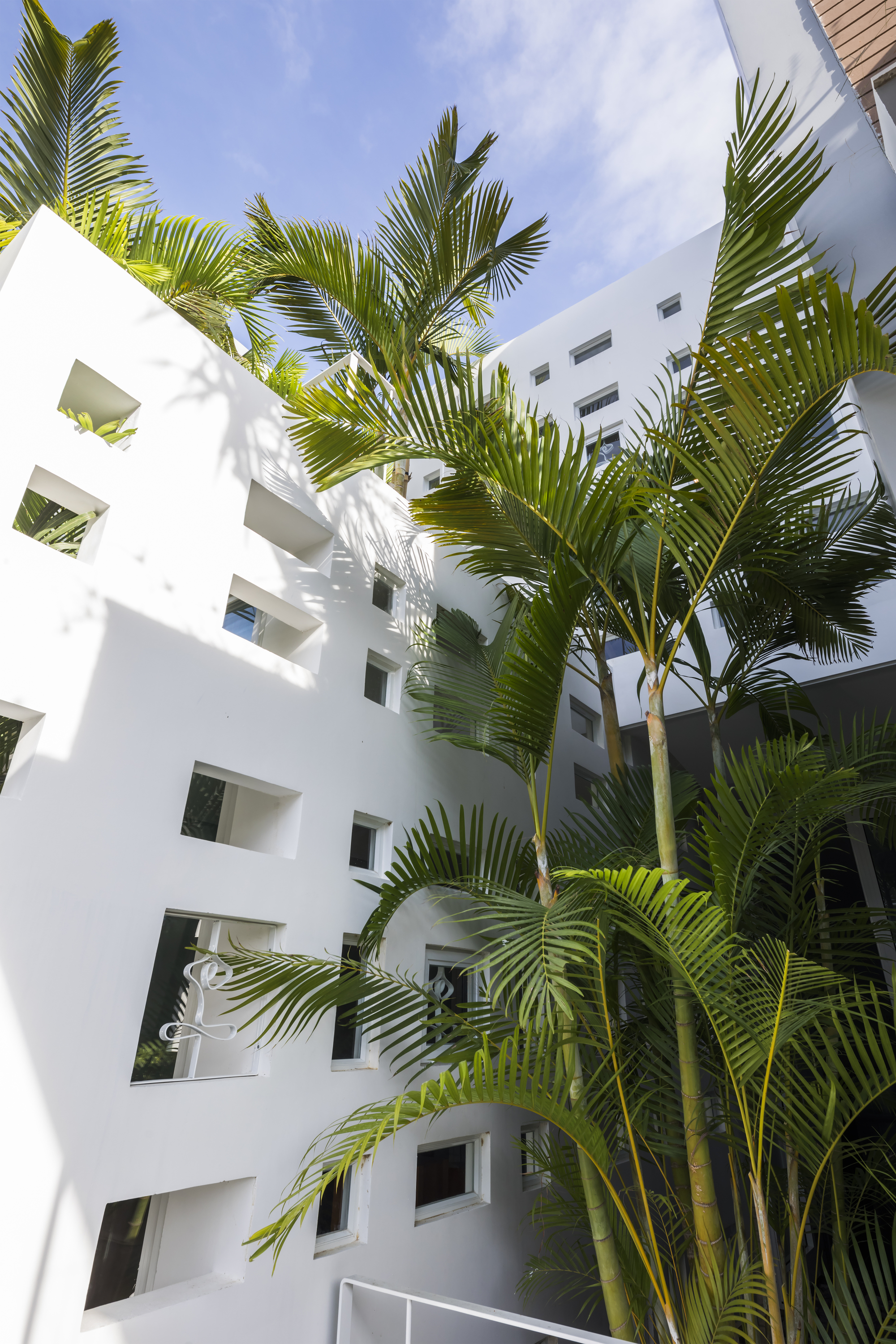 Gallery of Natural breeze & lighting symphony / MW archstudio - 10