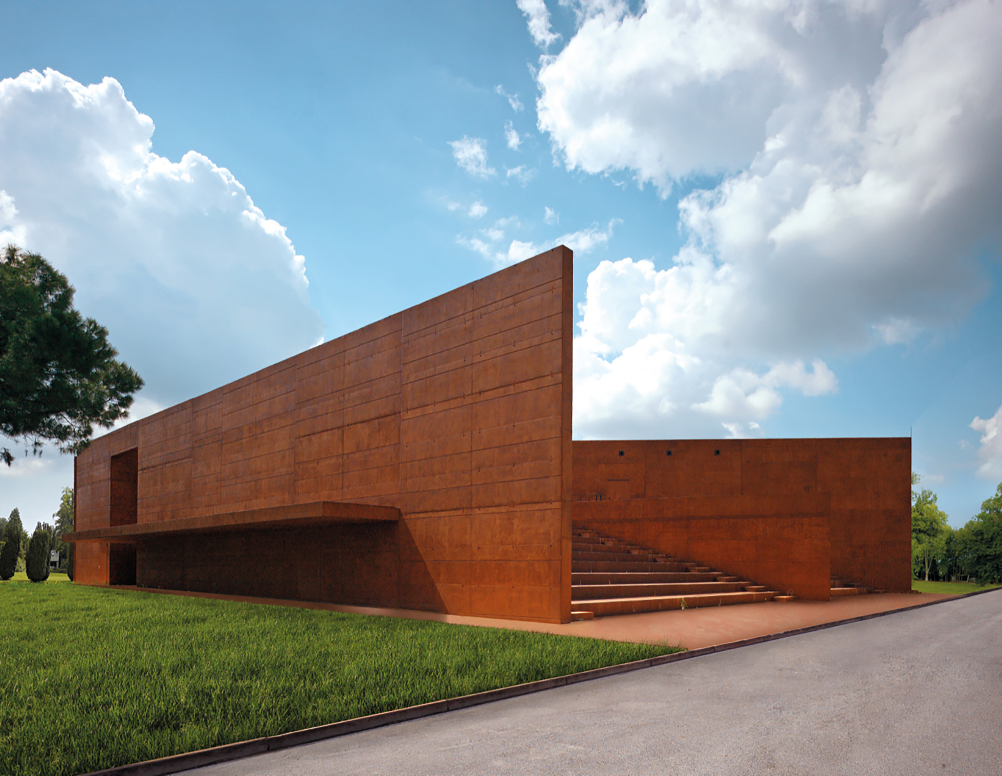 Gallery of The Possibilities of Pigmented Concrete: 20 Buildings ...