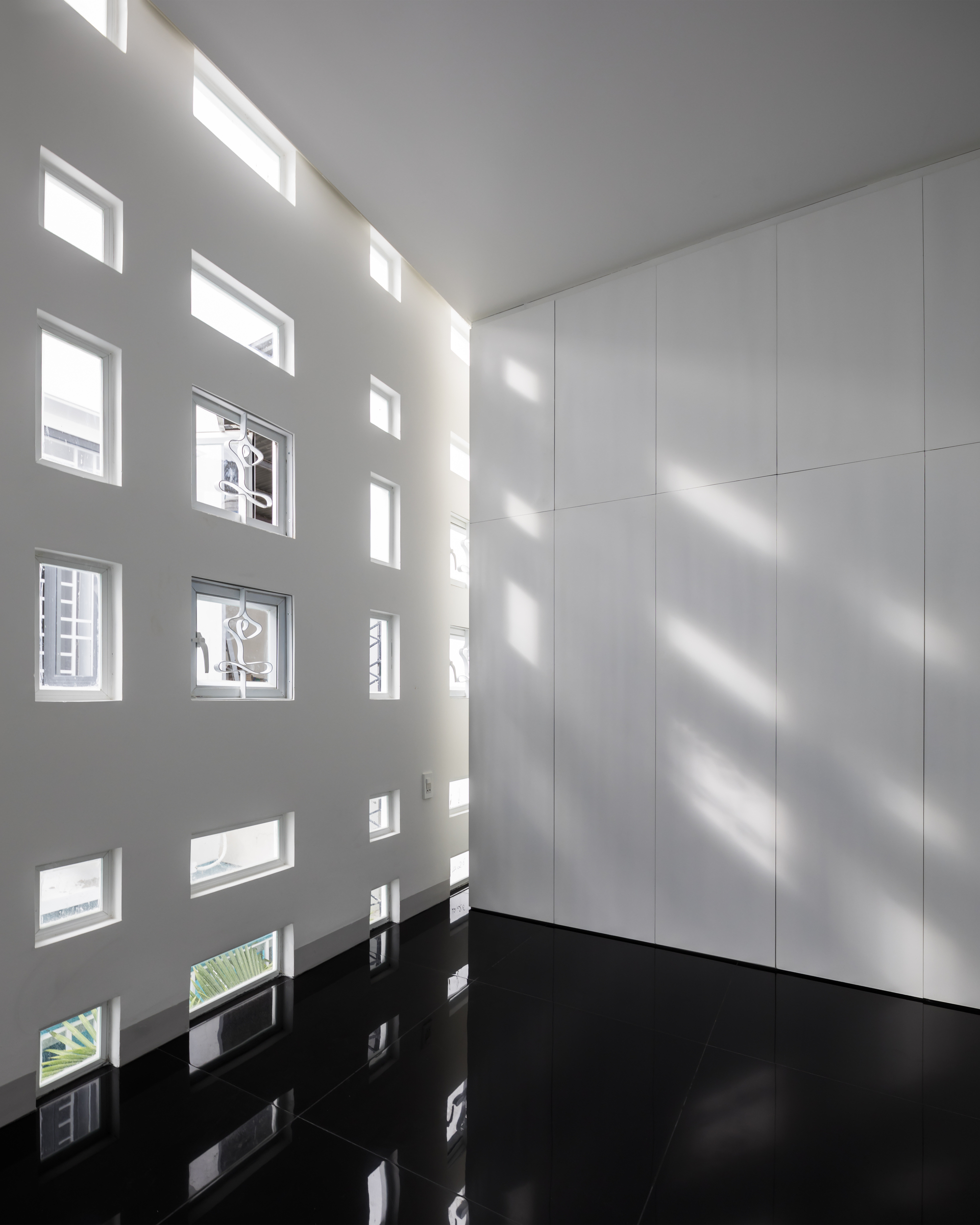 Gallery of Natural breeze & lighting symphony / MW archstudio - 29