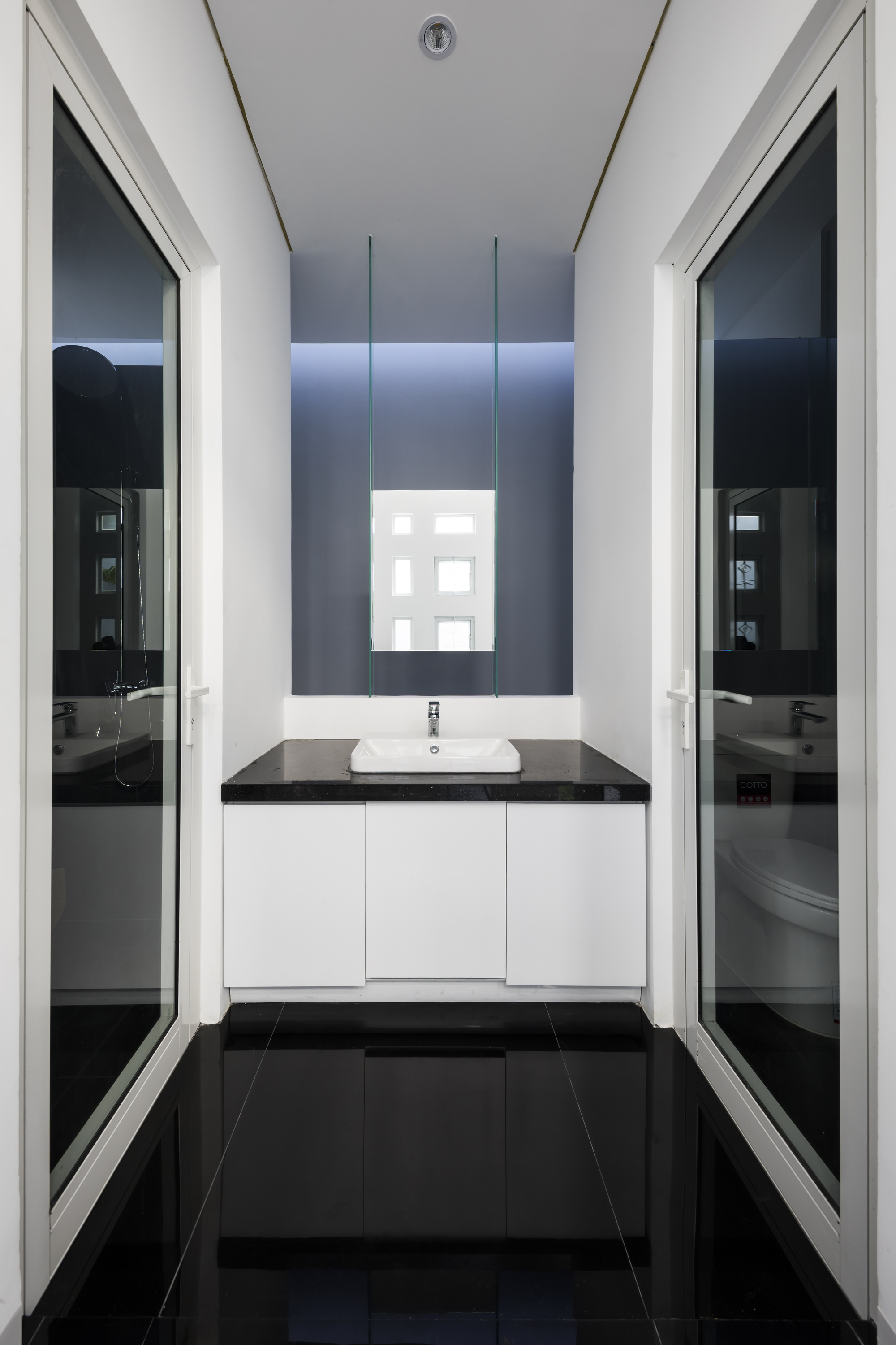 Gallery of Natural breeze & lighting symphony / MW archstudio - 17