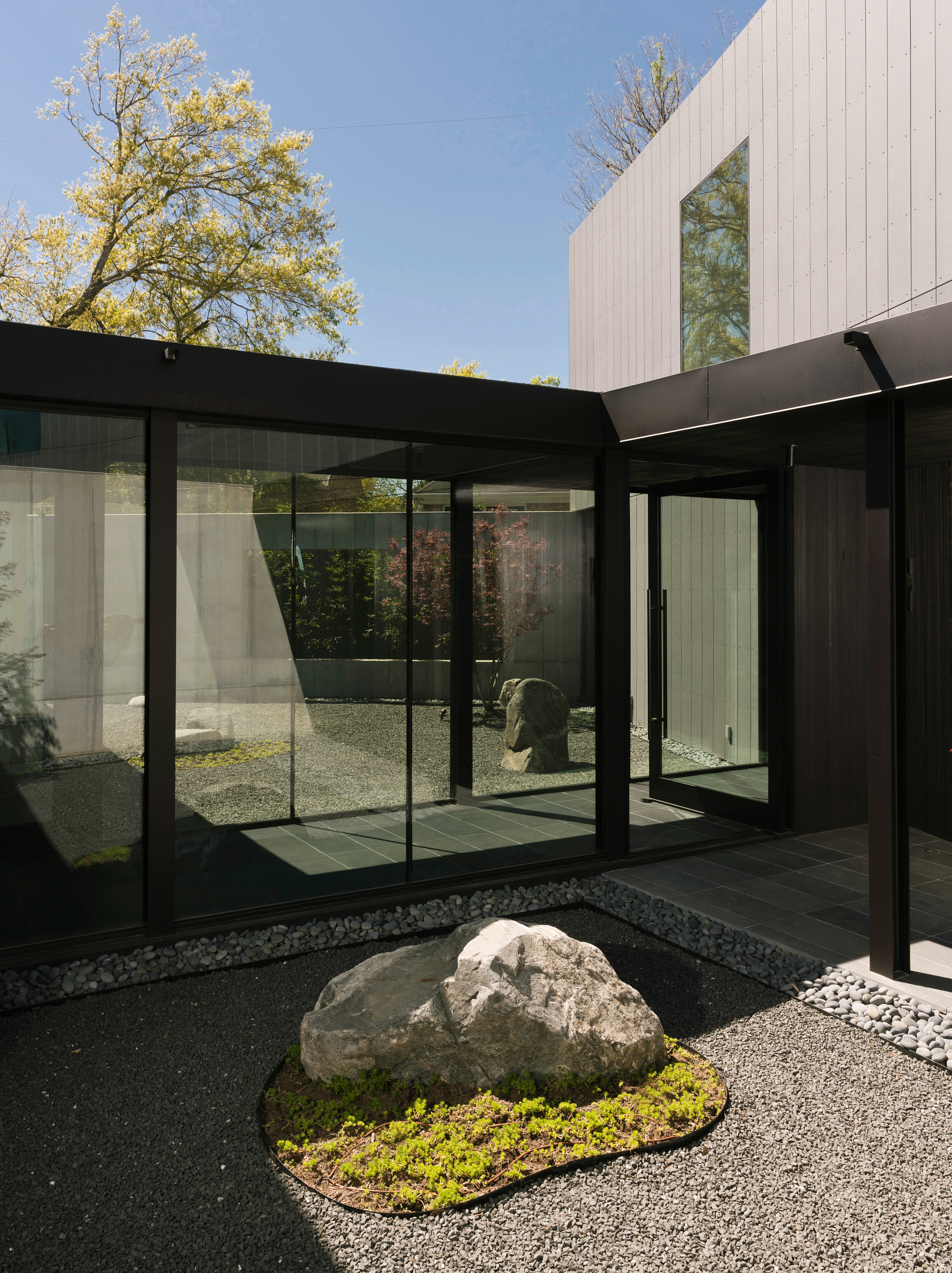 Gallery of 2 Courtyard House / Robertson Design - 7