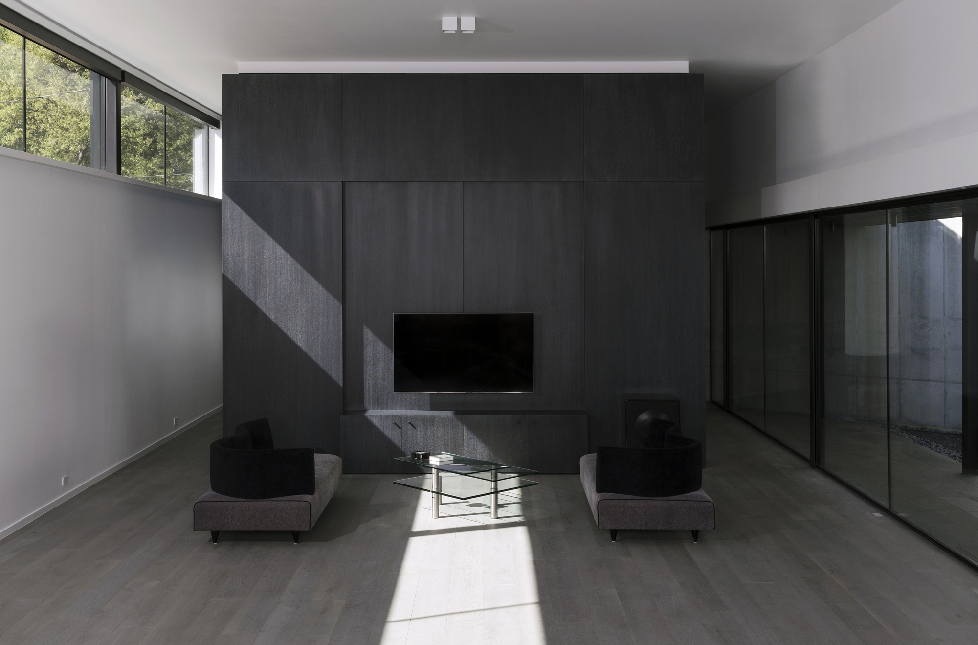 Gallery of 2 Courtyard House / Robertson Design - 11