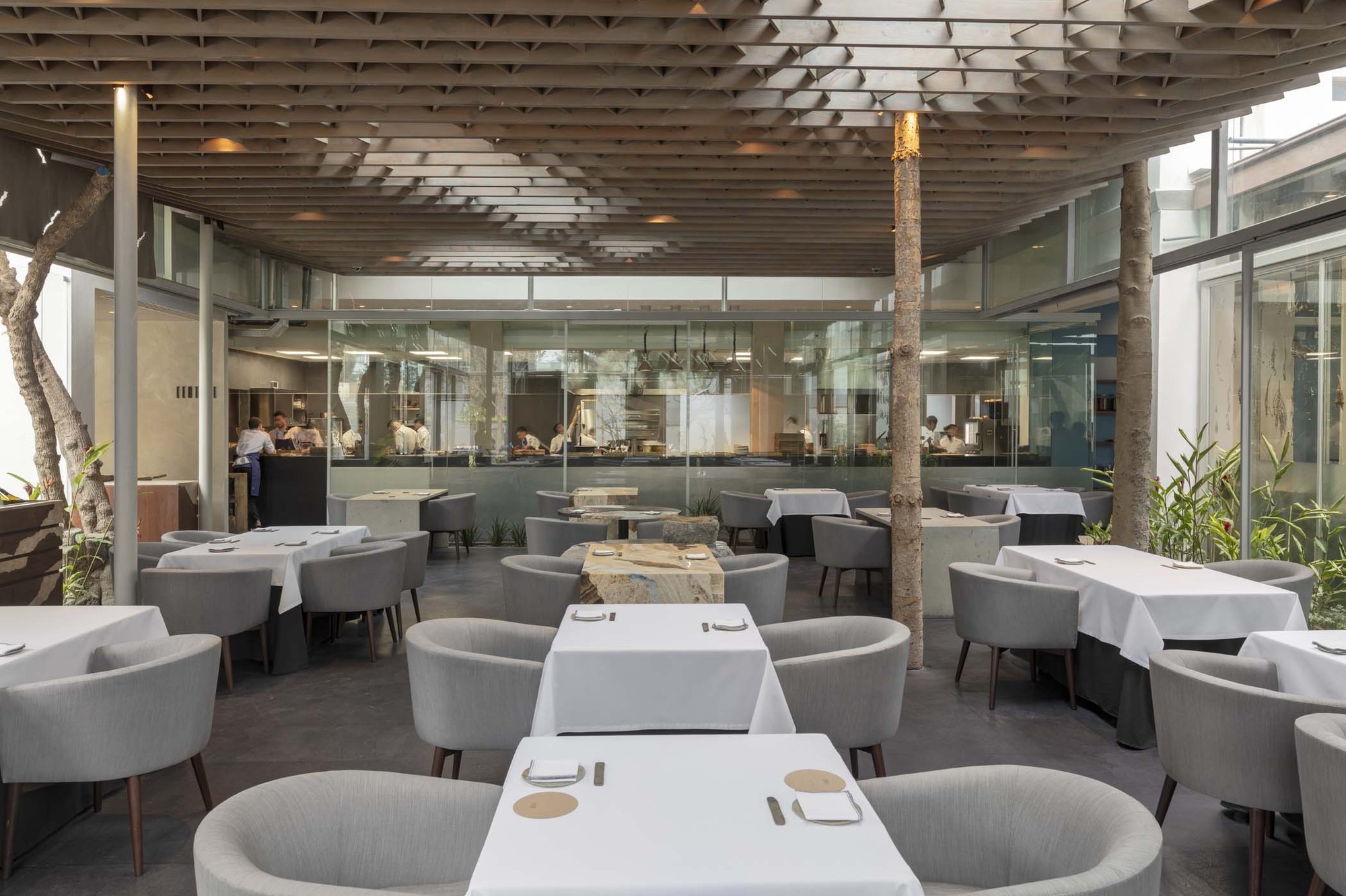 Galería de Central Restaurante / Estudio Rafael Freyre - 17