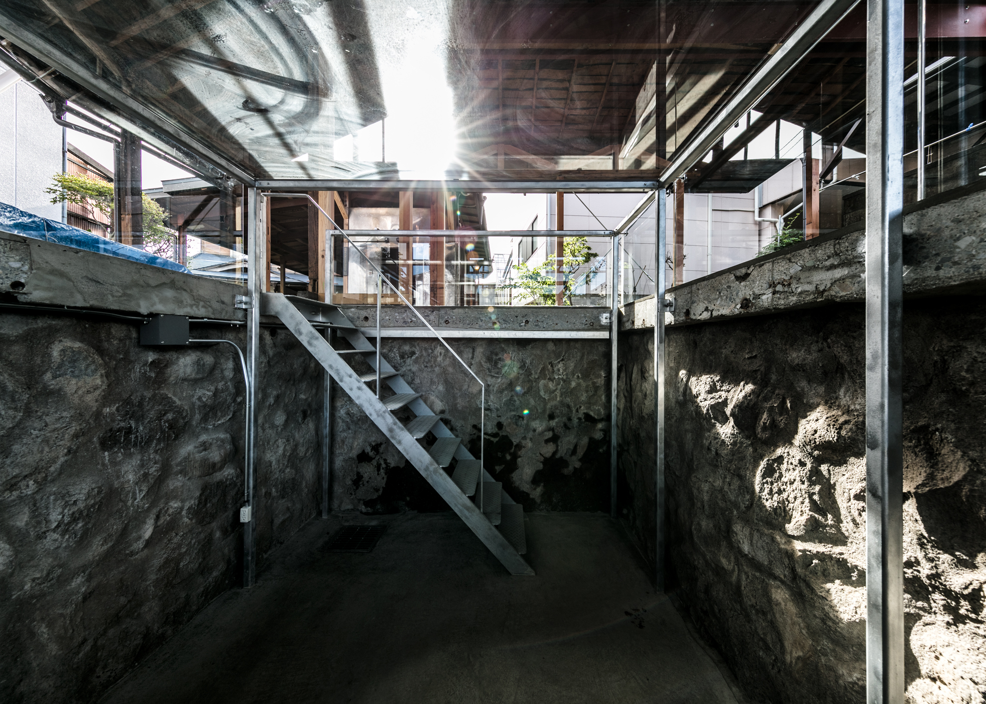 Gallery of House with 6 annexes / Kiyoaki Takeda Architects - 2