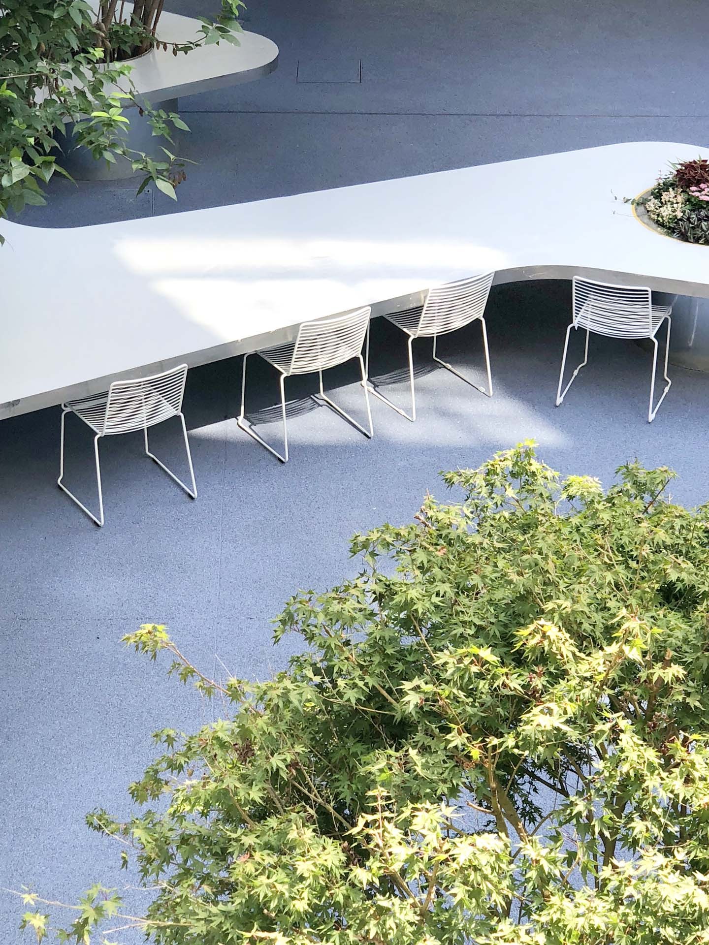 Gallery of Tree Desk Garden / Da landscape - 10