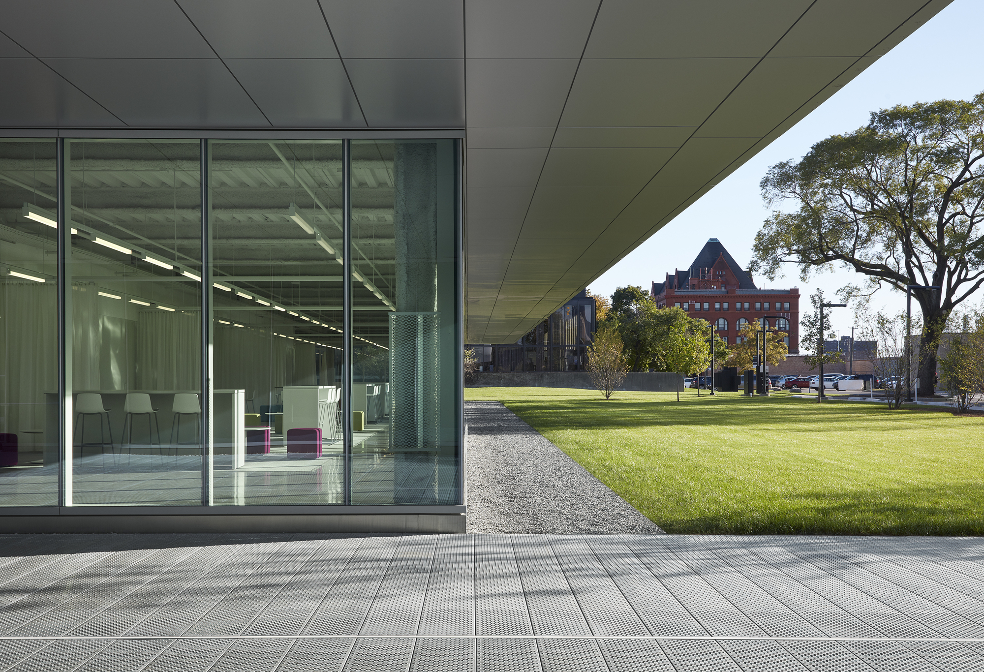Gallery of Ed Kaplan Family Institute / John Ronan Architects - 3