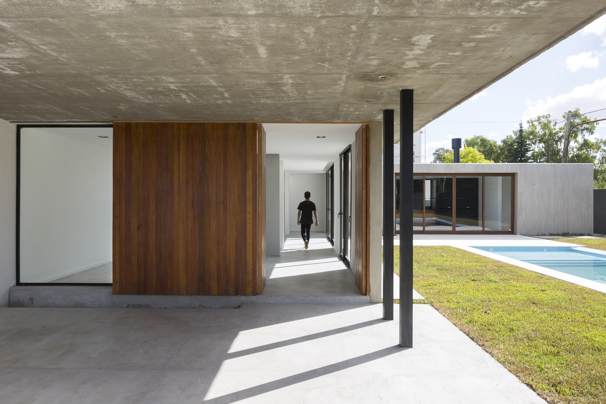 Gallery of REX House / Felipe Gonzalez Arzac Arquitecto - 6