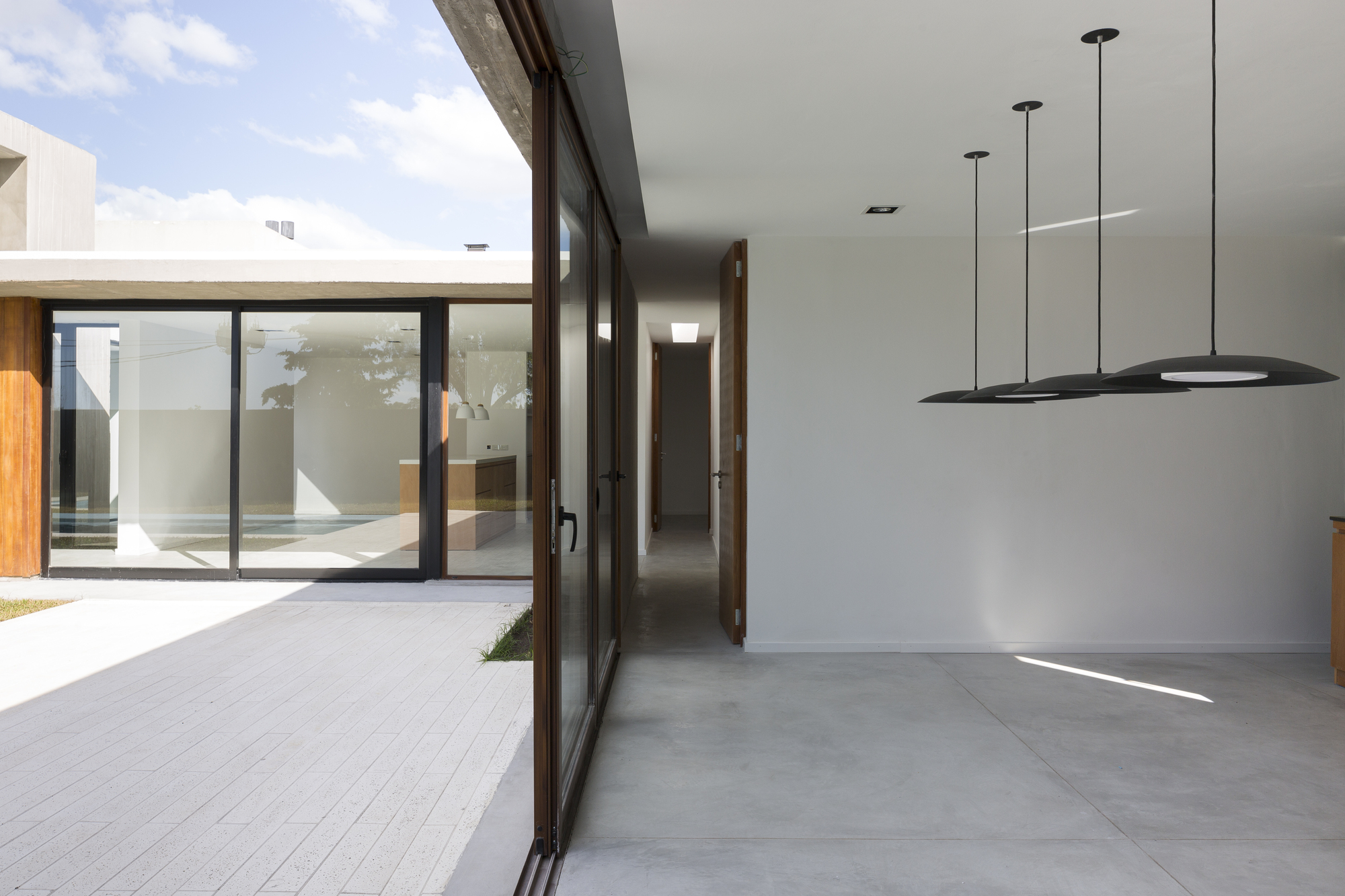 Gallery of REX House / Felipe Gonzalez Arzac Arquitecto - 10