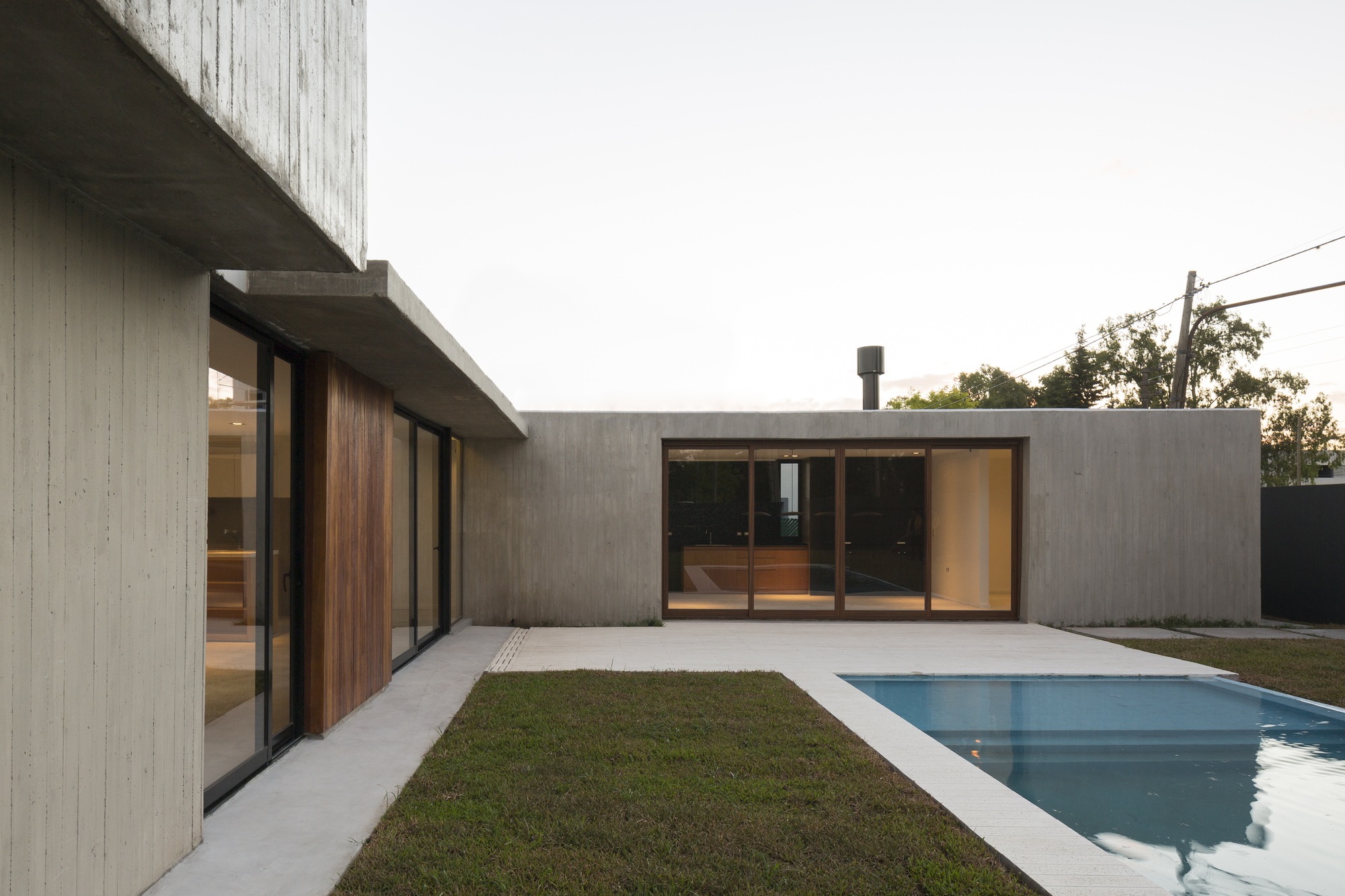 Gallery of REX House / Felipe Gonzalez Arzac Arquitecto - 19
