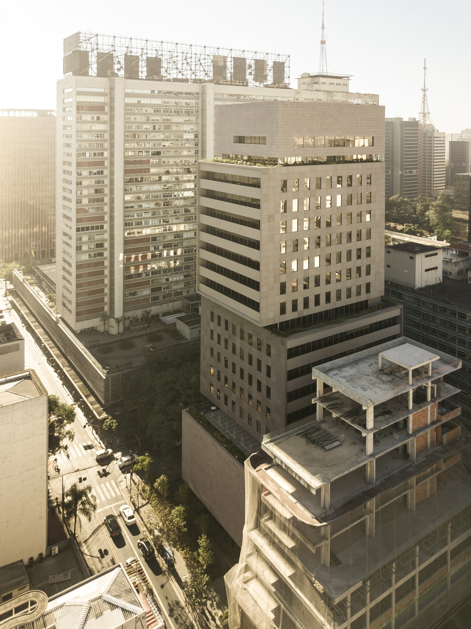 Galeria de Edifício Santos Augusta / Isay Weinfeld - 4