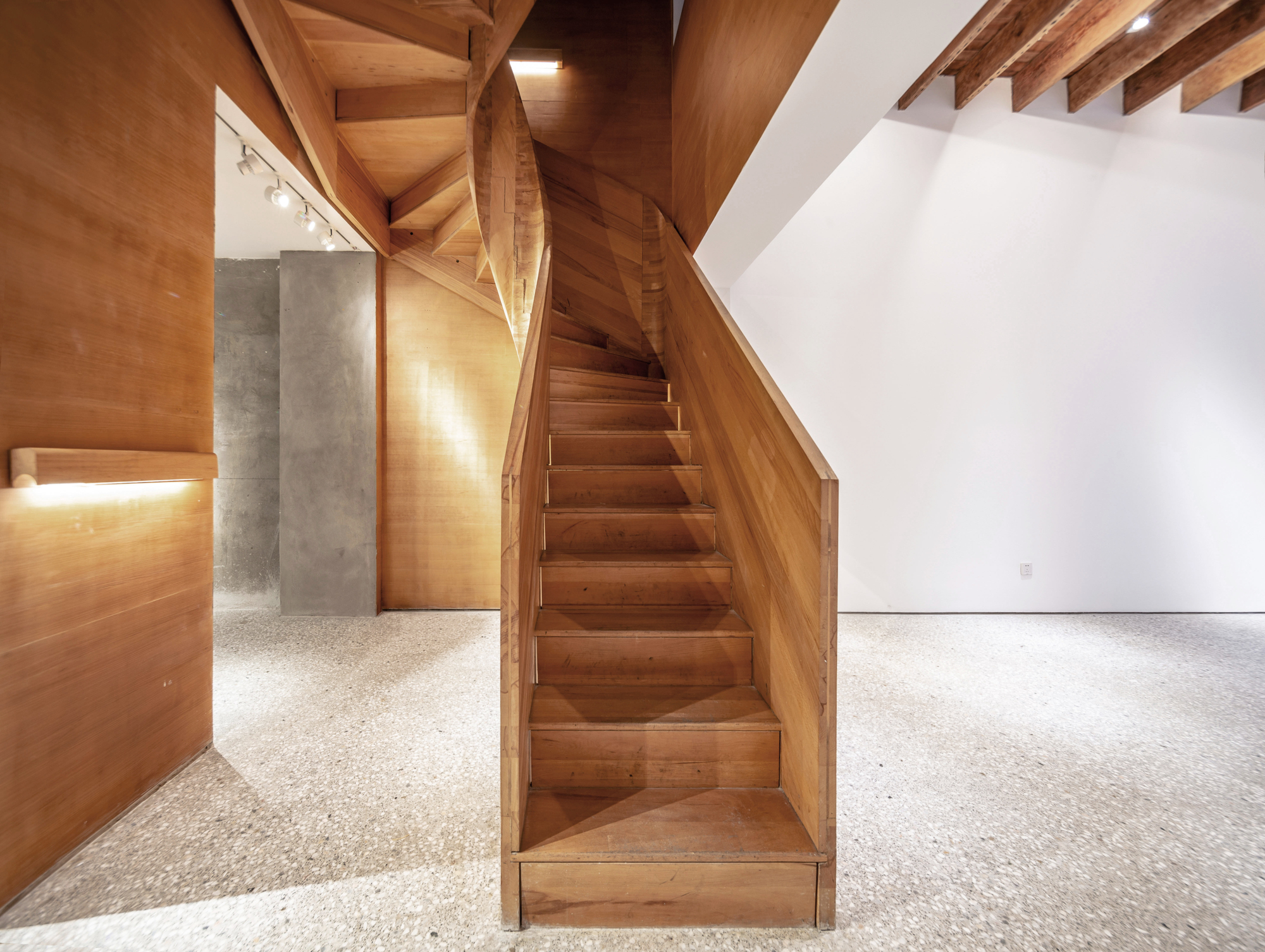 Gallery of Fengyang Road Alleyway-house Gallery Office / Atelier Zeros - 3