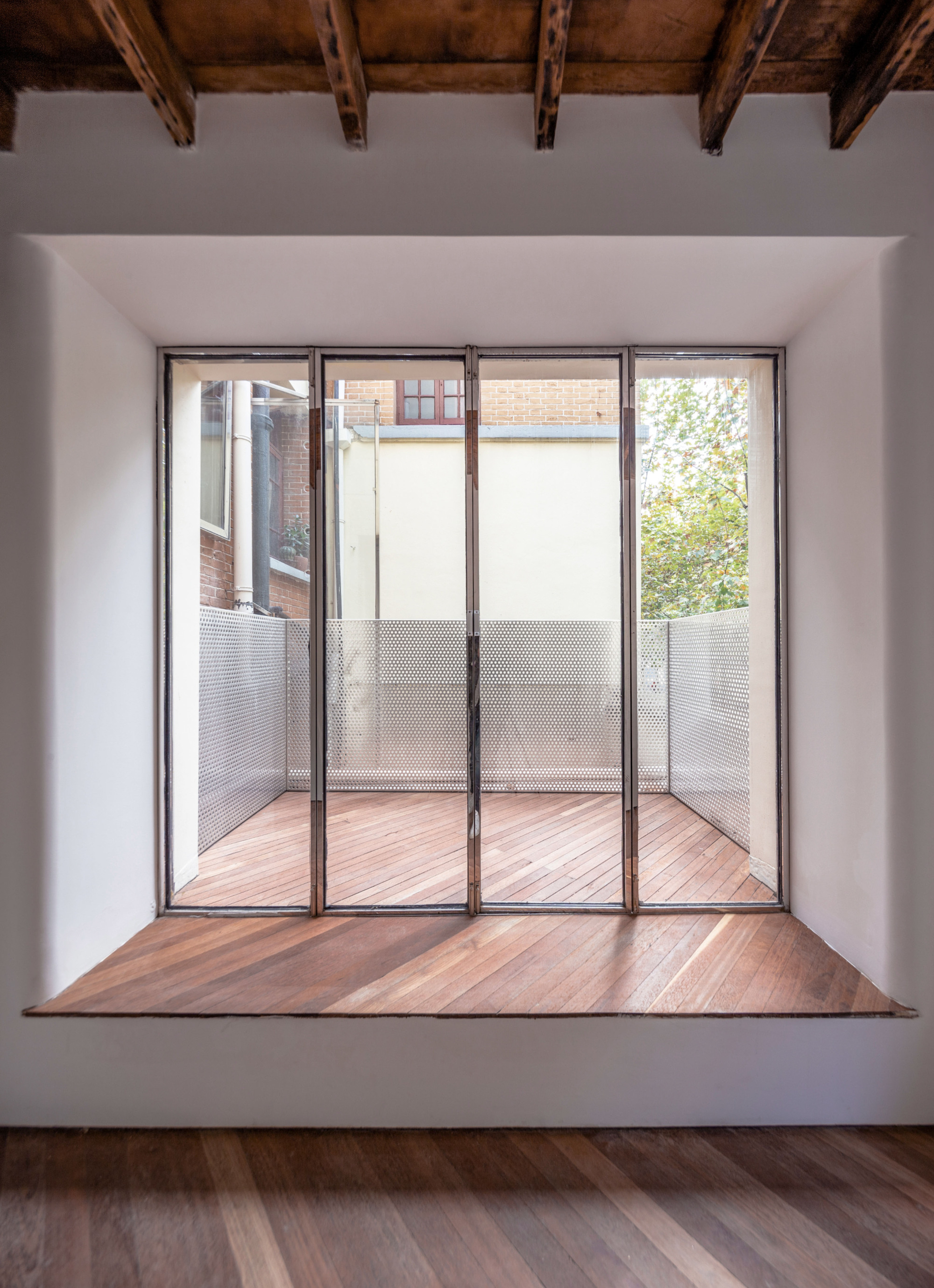 Gallery of Fengyang Road Alleyway-house Gallery Office / Atelier Zeros - 24