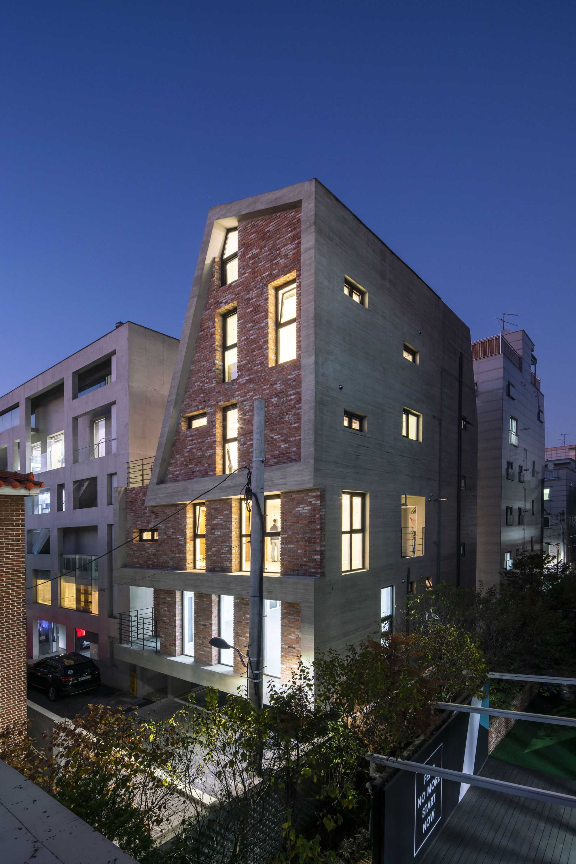 Gallery of Centennial house / IGASO architects & planners - 9