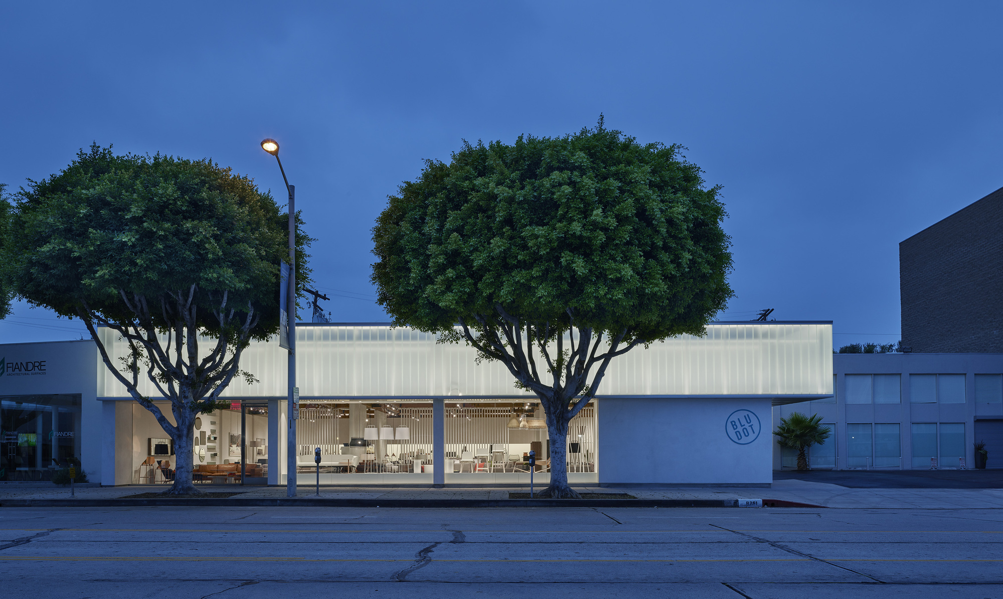 Gallery of Glass in Retail & Commercial Architecture: Texture ...