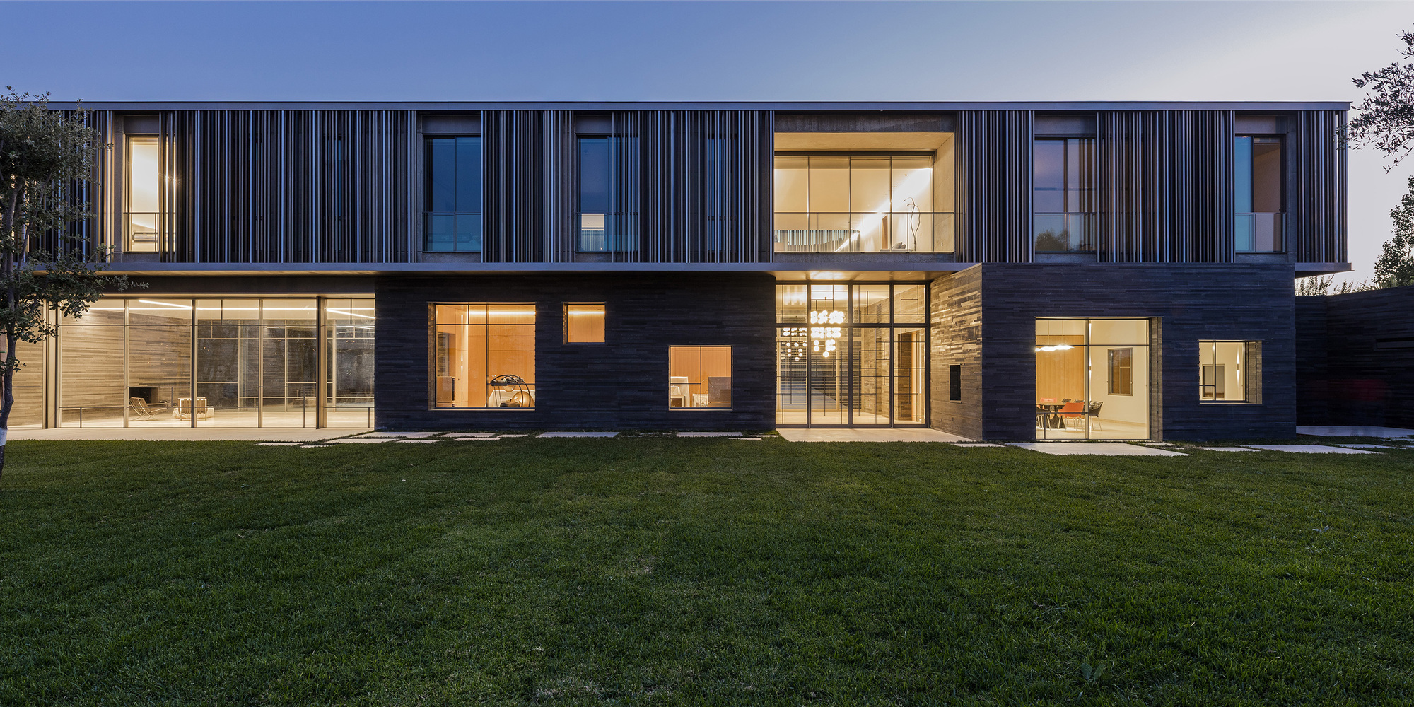 Gallery of AY House / nabil gholam architects - 13