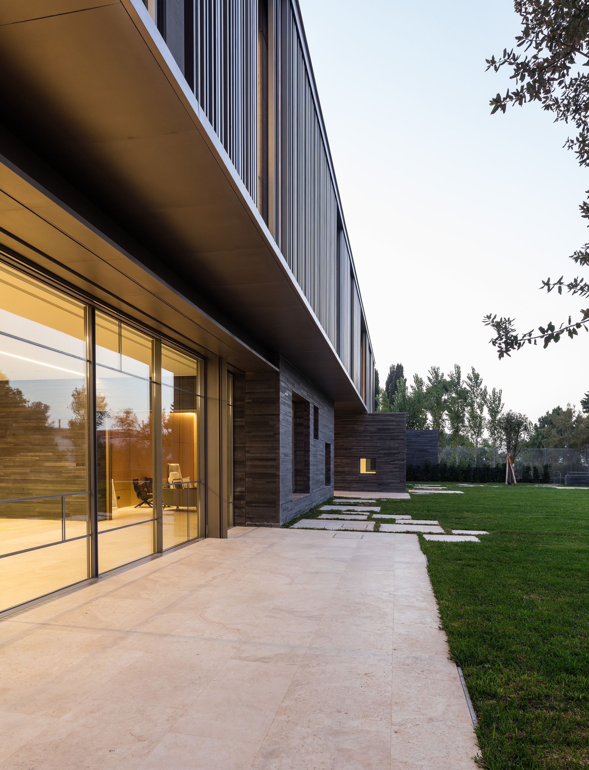 Gallery of AY House / nabil gholam architects - 9