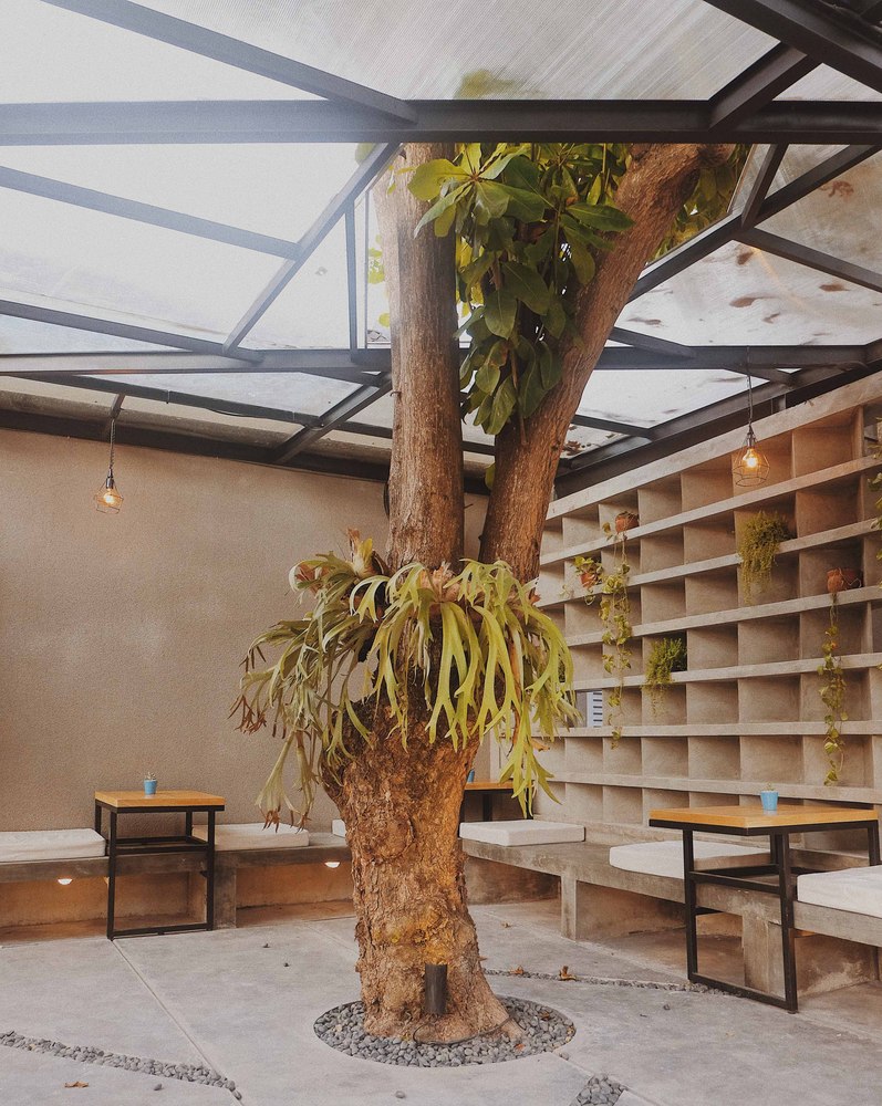 Gallery of Canvas Café Bali / Studio Tropis - 7
