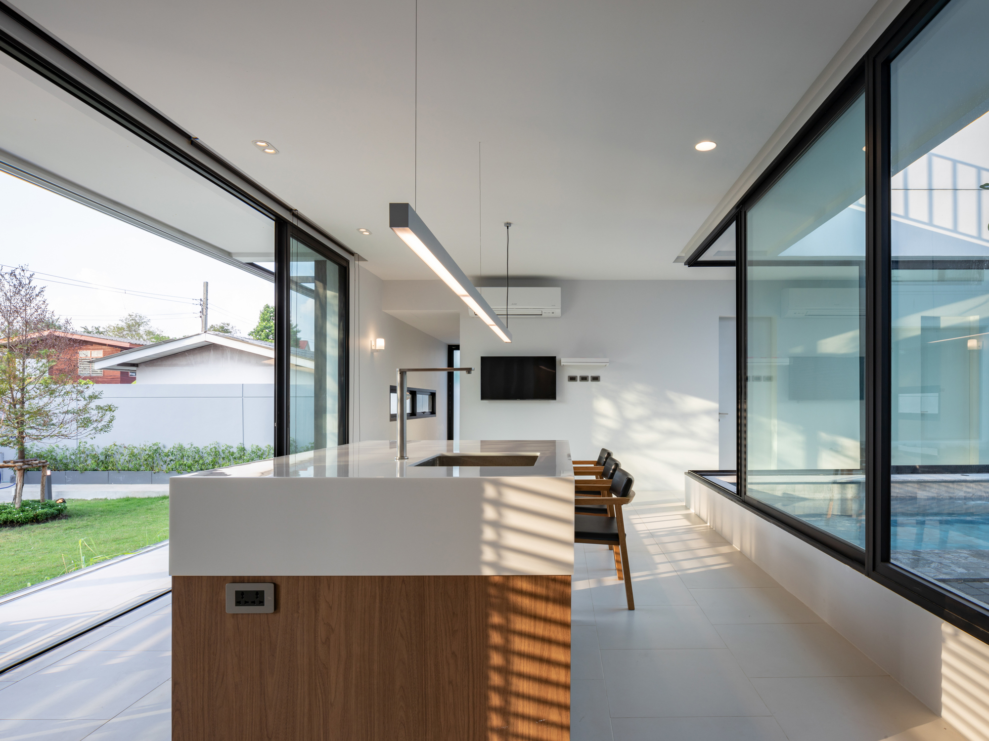 Gallery of Multiple Courtyard House / Poetic Space Studio - 9