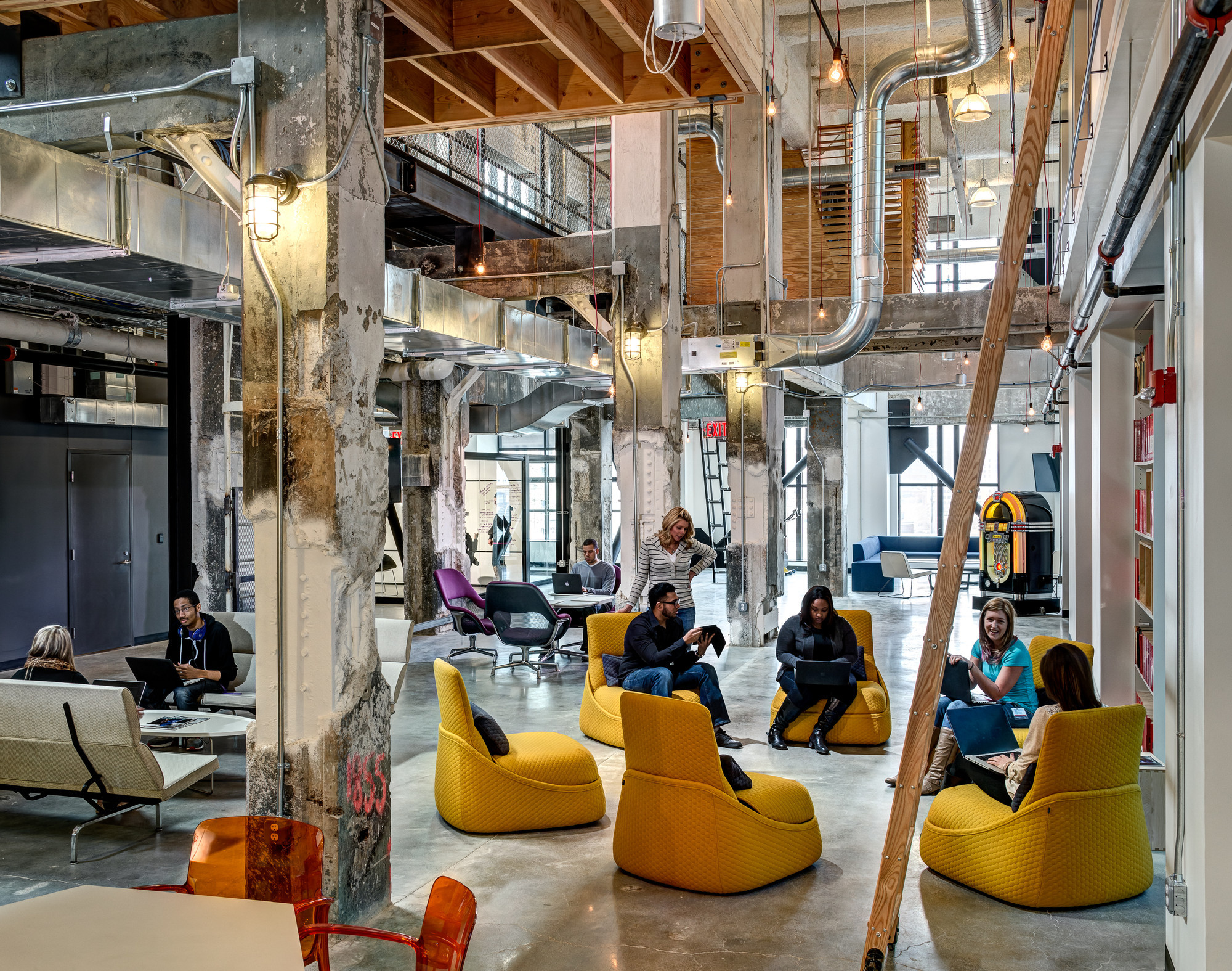 Gallery of Offices and Workplaces: Examples in Plan - 7