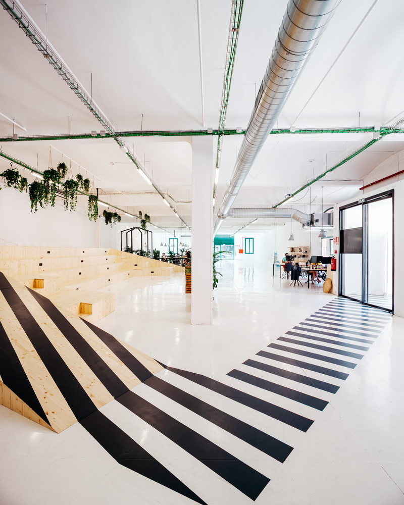 Gallery of Offices and Workplaces: Examples in Plan - 97