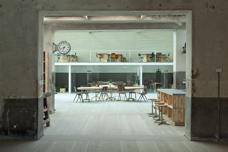 Gallery of Offices and Workplaces: Examples in Plan - 49
