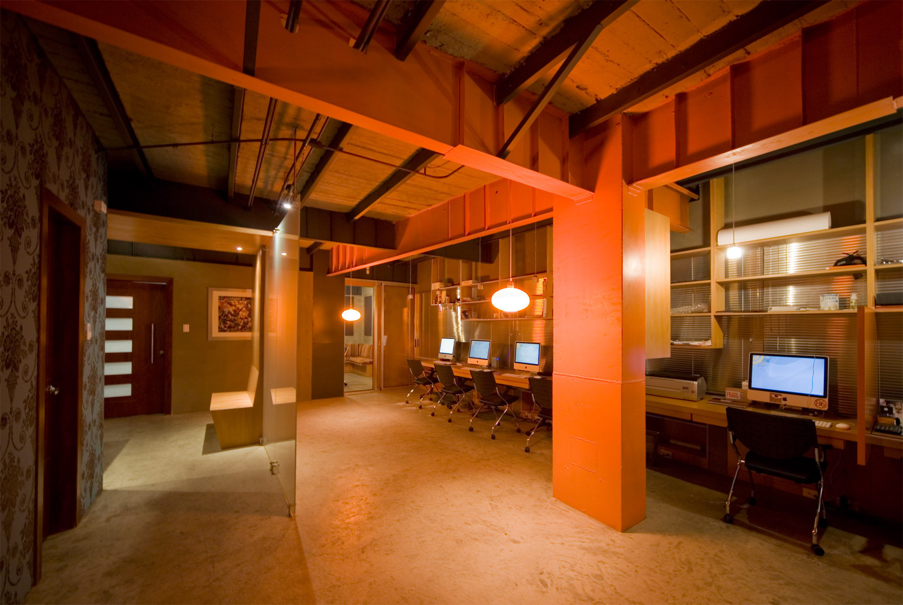 Gallery of Offices and Workplaces: Examples in Plan - 43