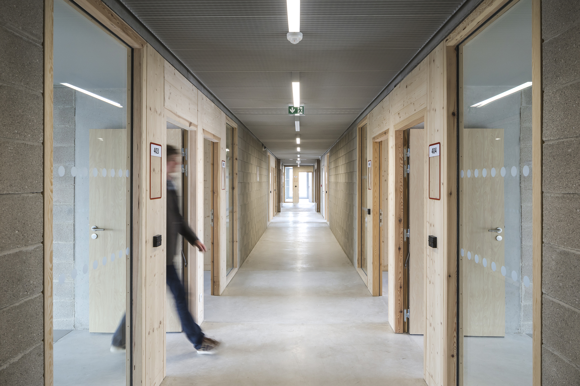 Gallery of Business Center Binet / AZC Architectes - 3