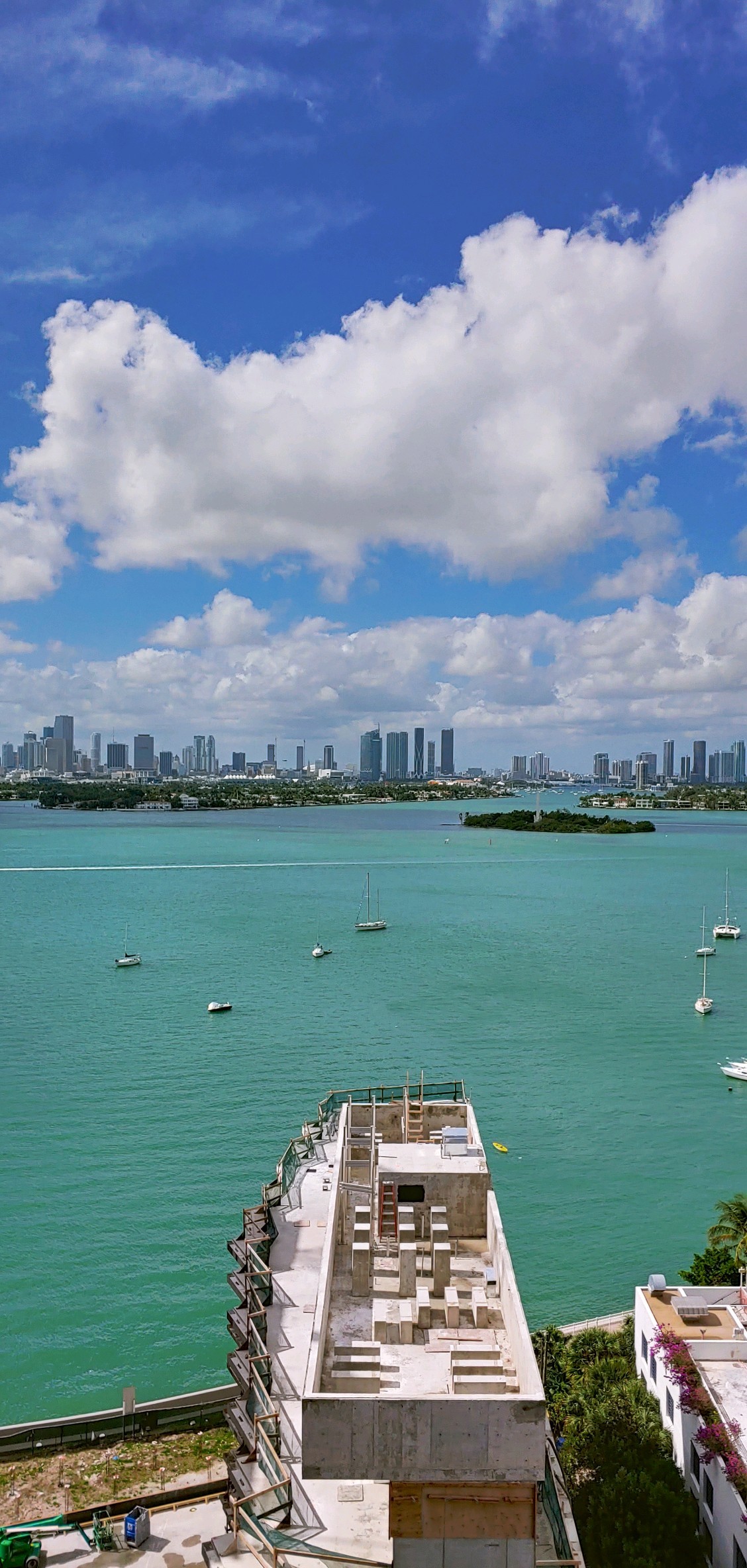 Gallery of Jean Nouvel's Man-Made Lagoon Highrise Tops Out in Miami - 6