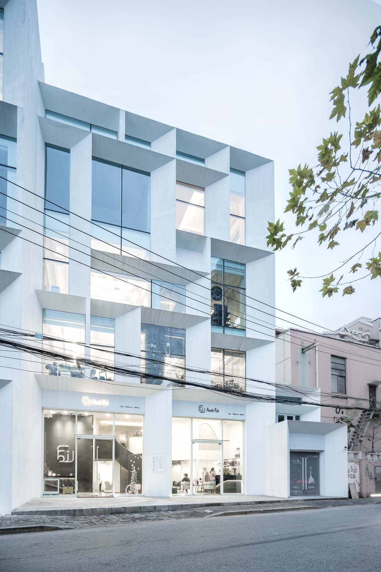 Gallery of U-CUBE Office Reconstruction / Lacime Architects - 3