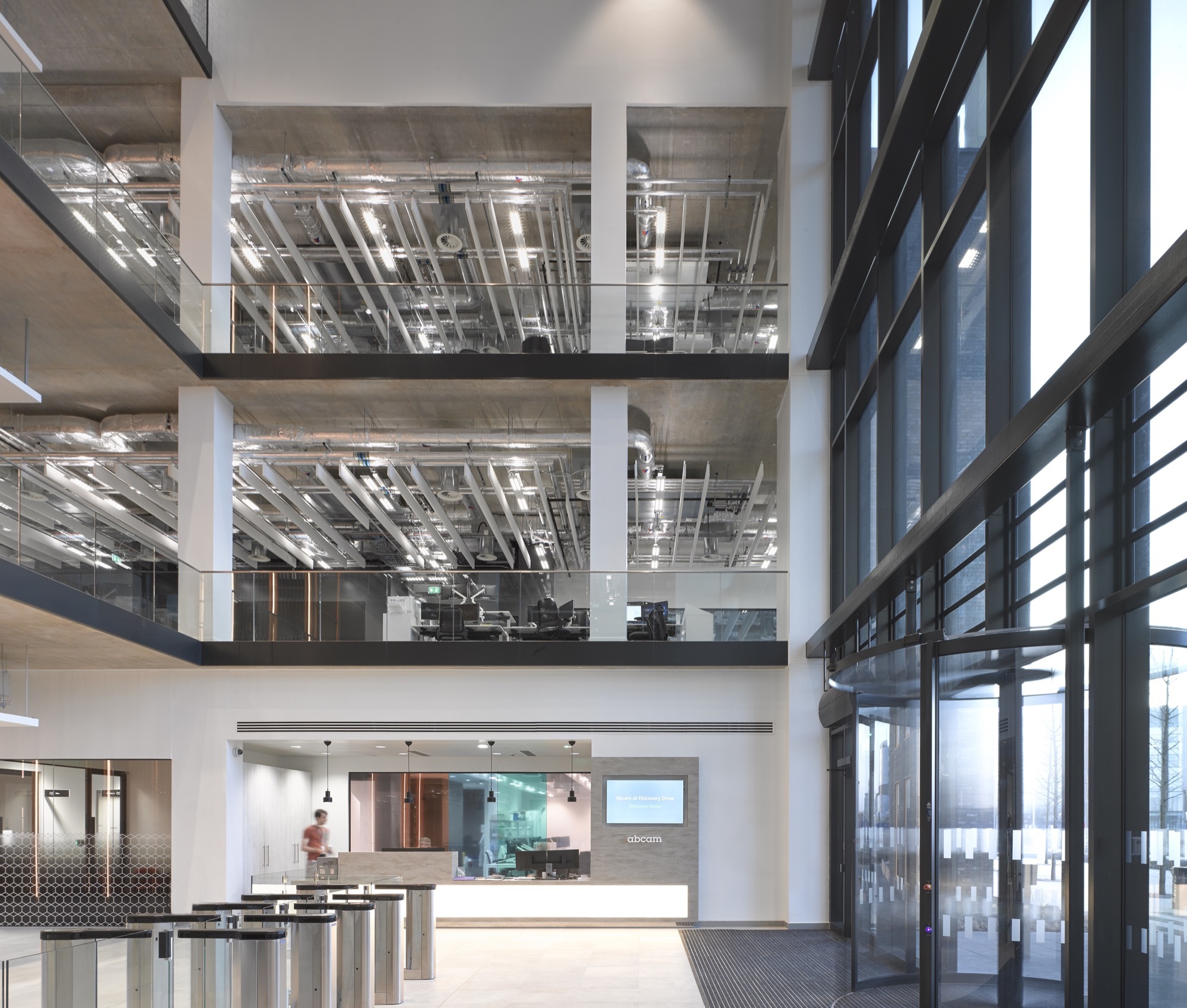 Gallery of Discovery Drive Healthcare Village / NBBJ - 3