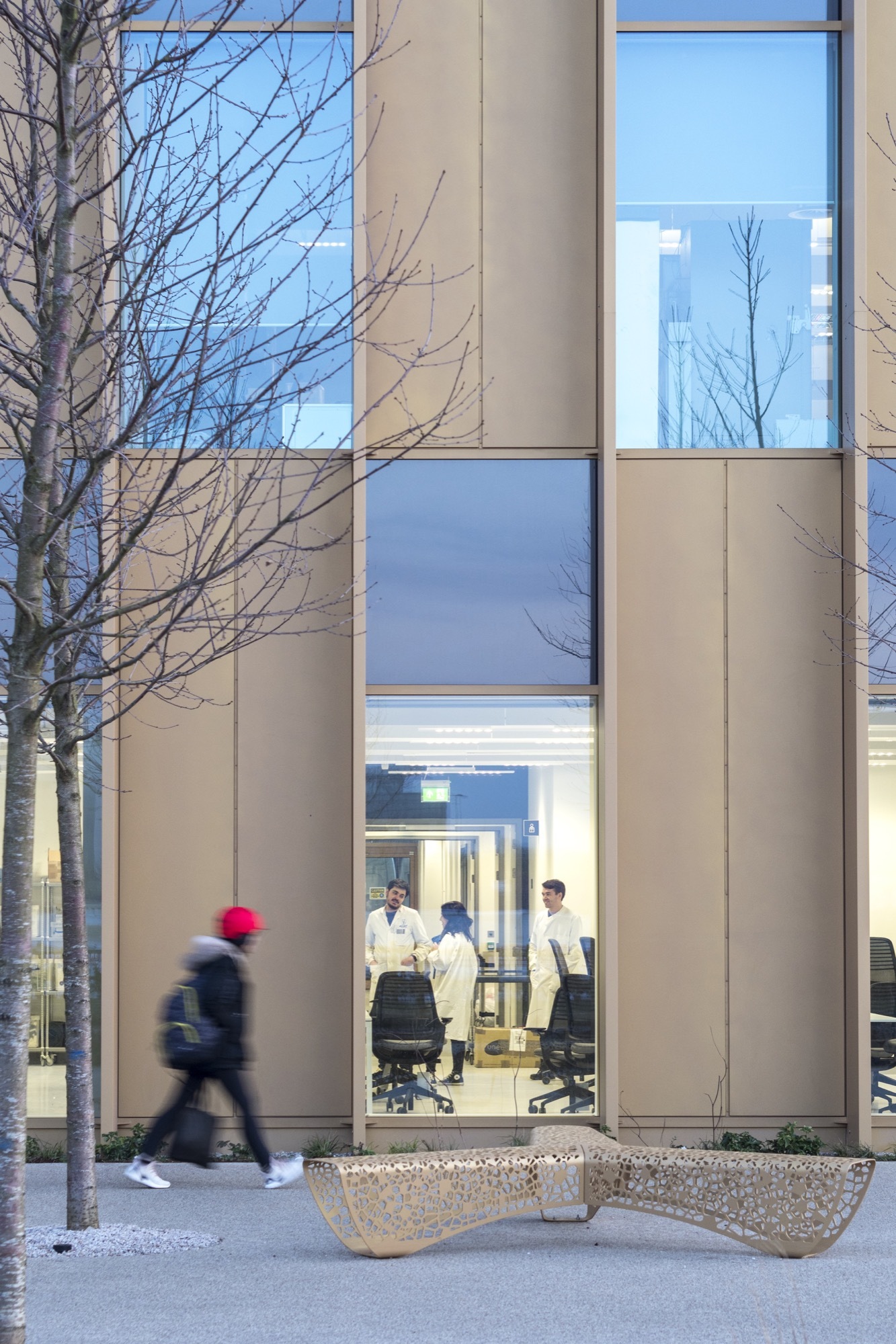 Gallery of Discovery Drive Healthcare Village / NBBJ - 2