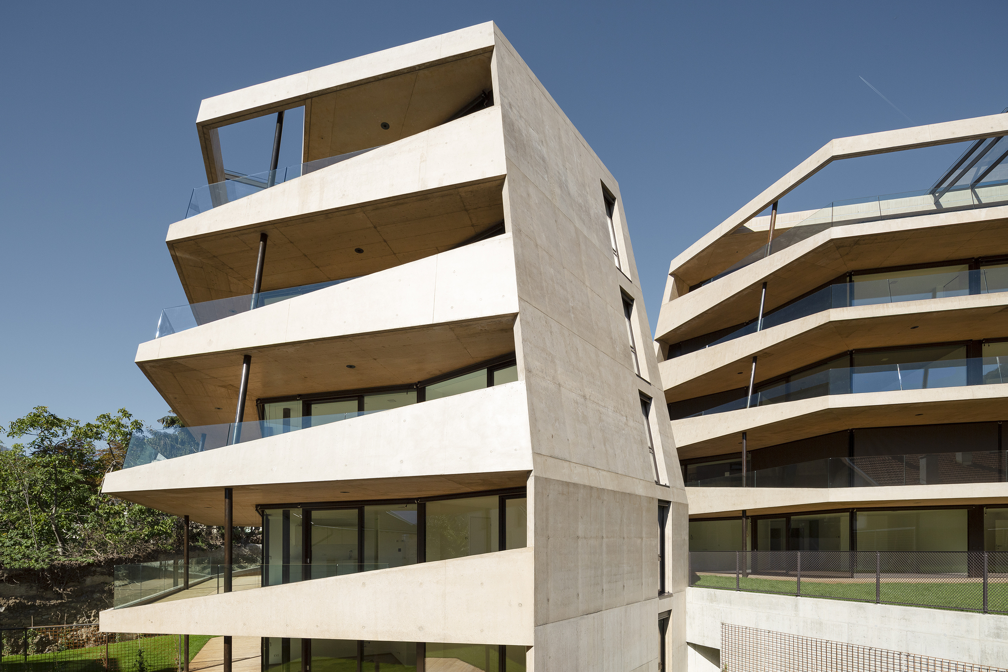 Gallery of Schlossgarten Residential Complex / Marx/Ladurner ...