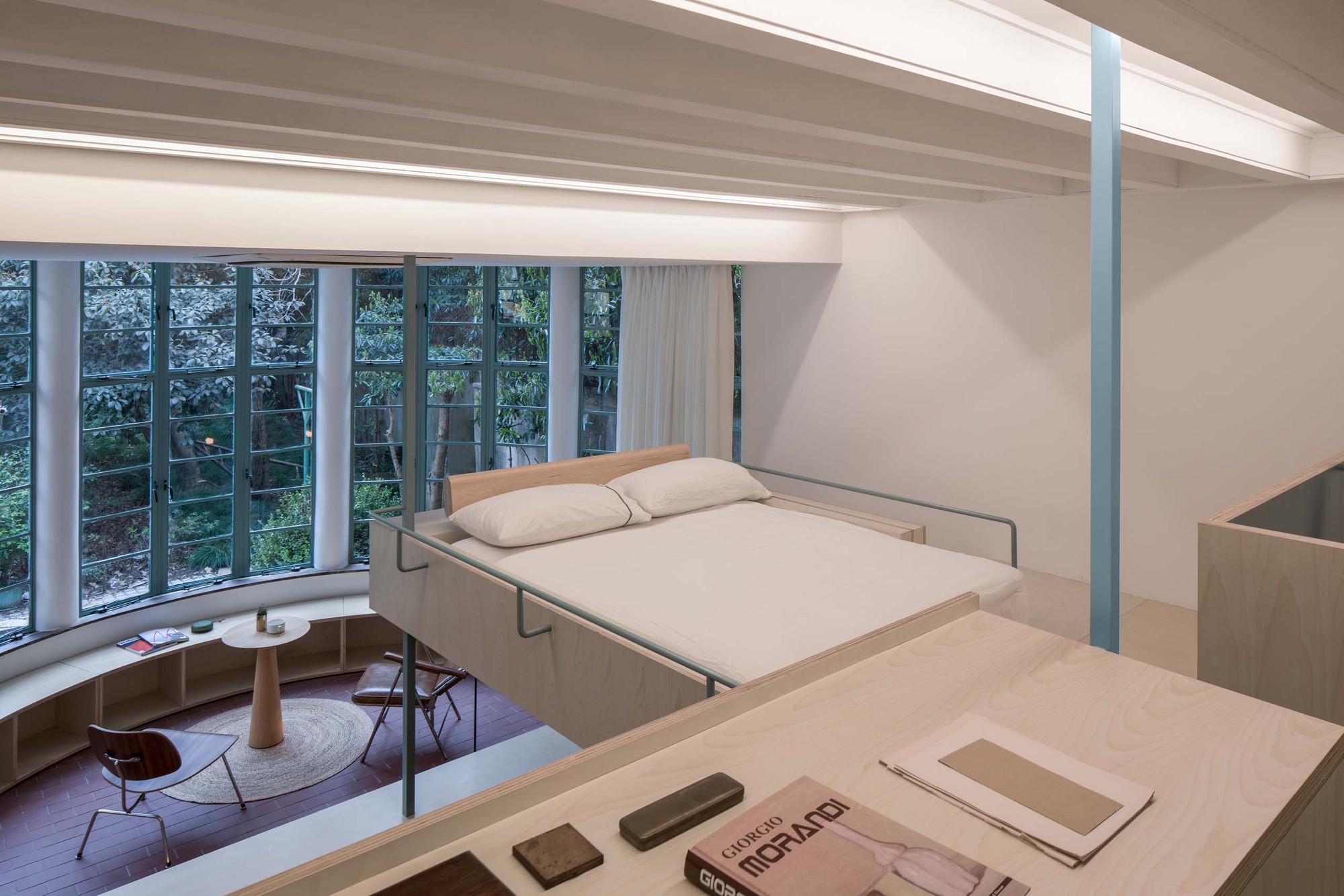 Gallery of U-shape room / Atelier TAO+C - 5