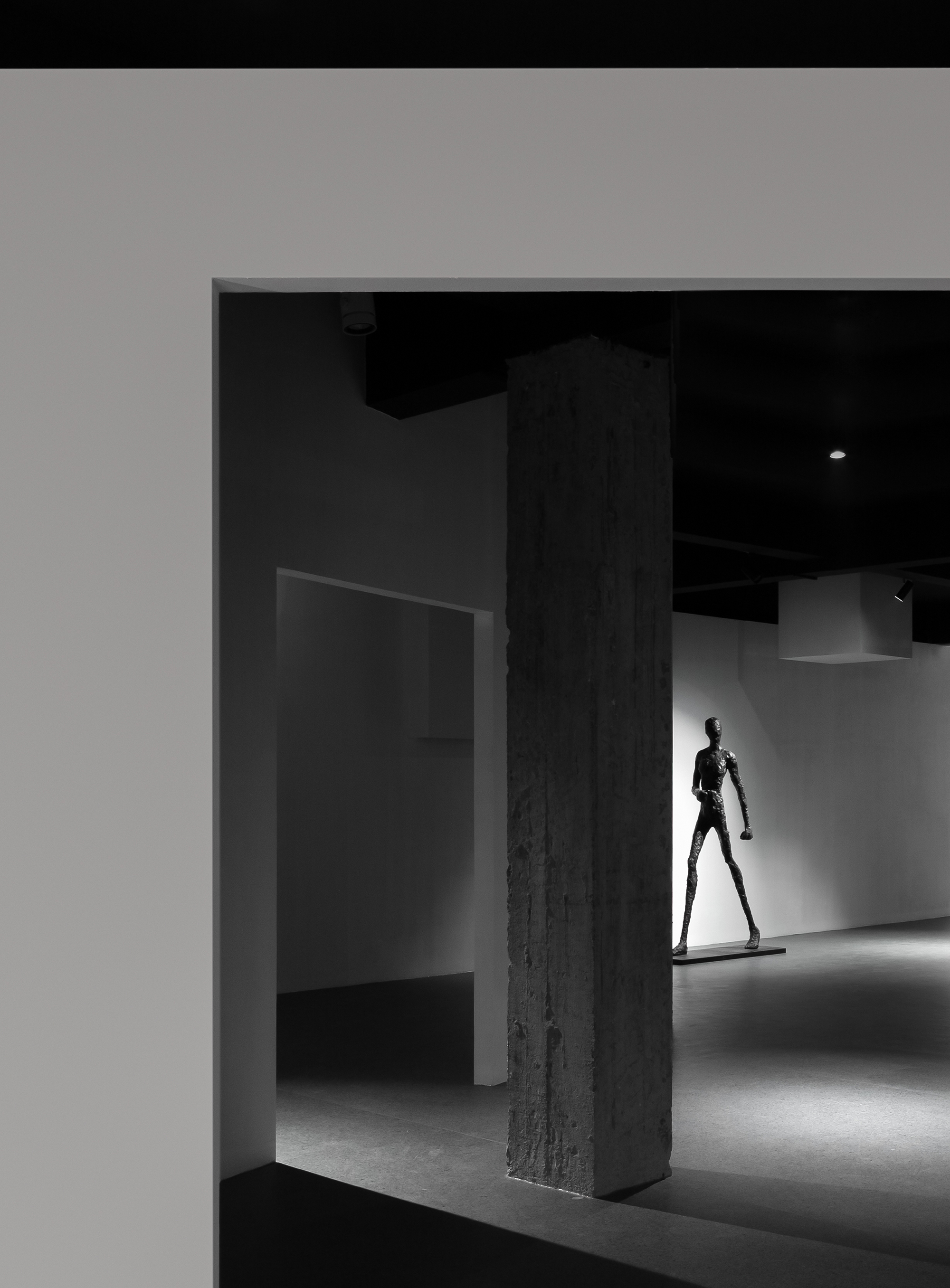 Gallery of Dreams-Chasing Life & Art Showroom / AD ARCHITECTURE - 11