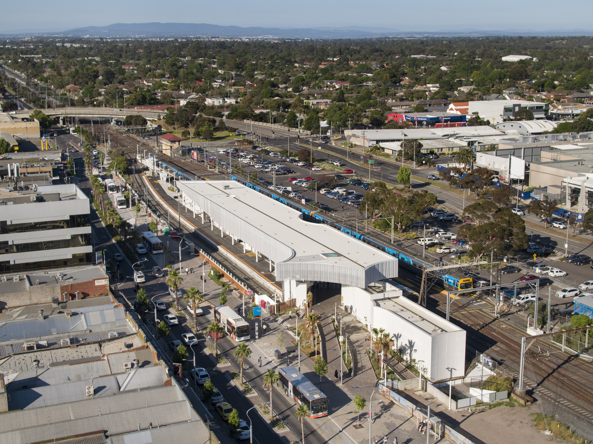 Gallery of Frankston Station / Genton - 11