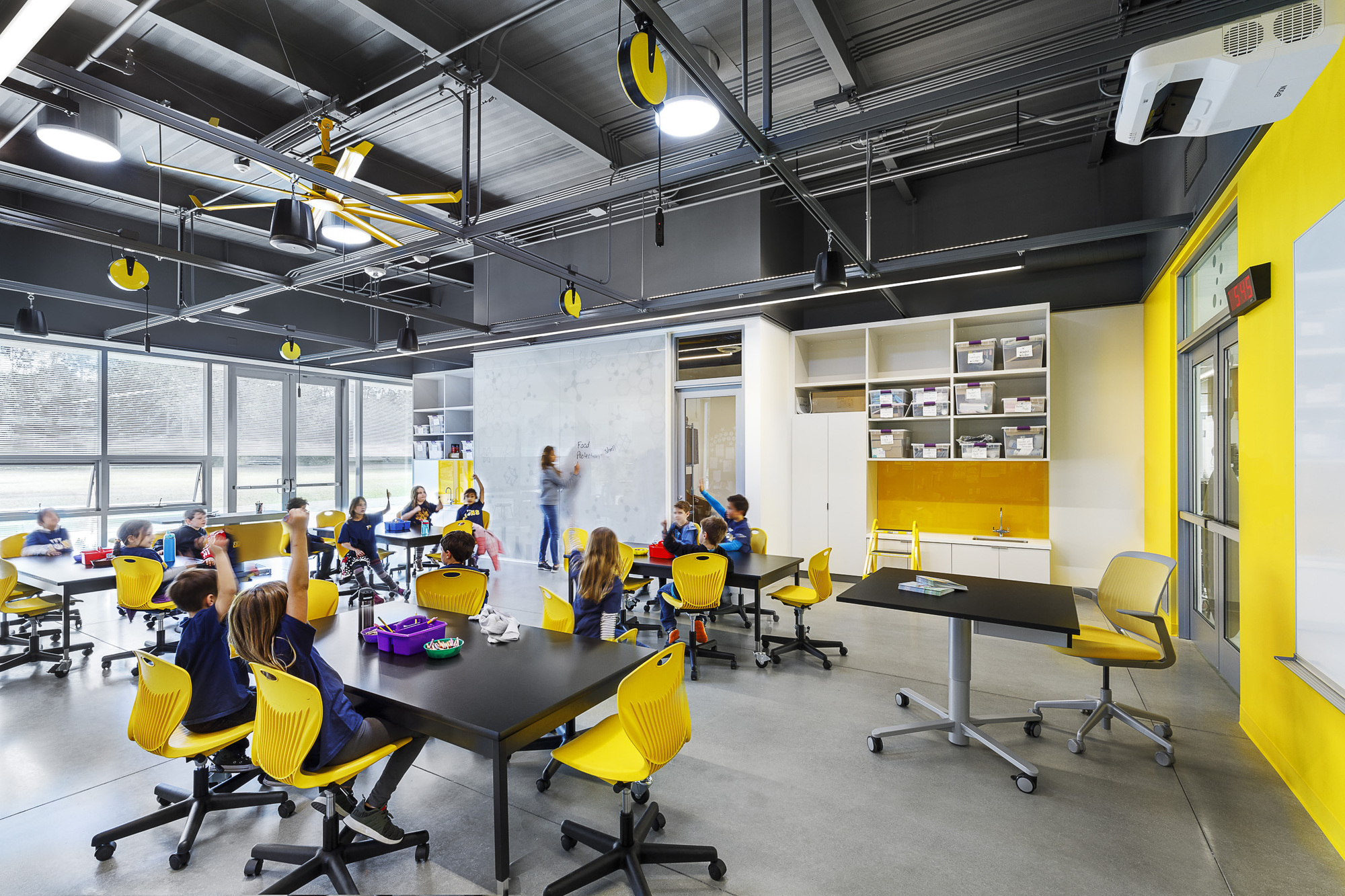 Gallery of Tarbut V’Torah Community Day School / LPA - 18