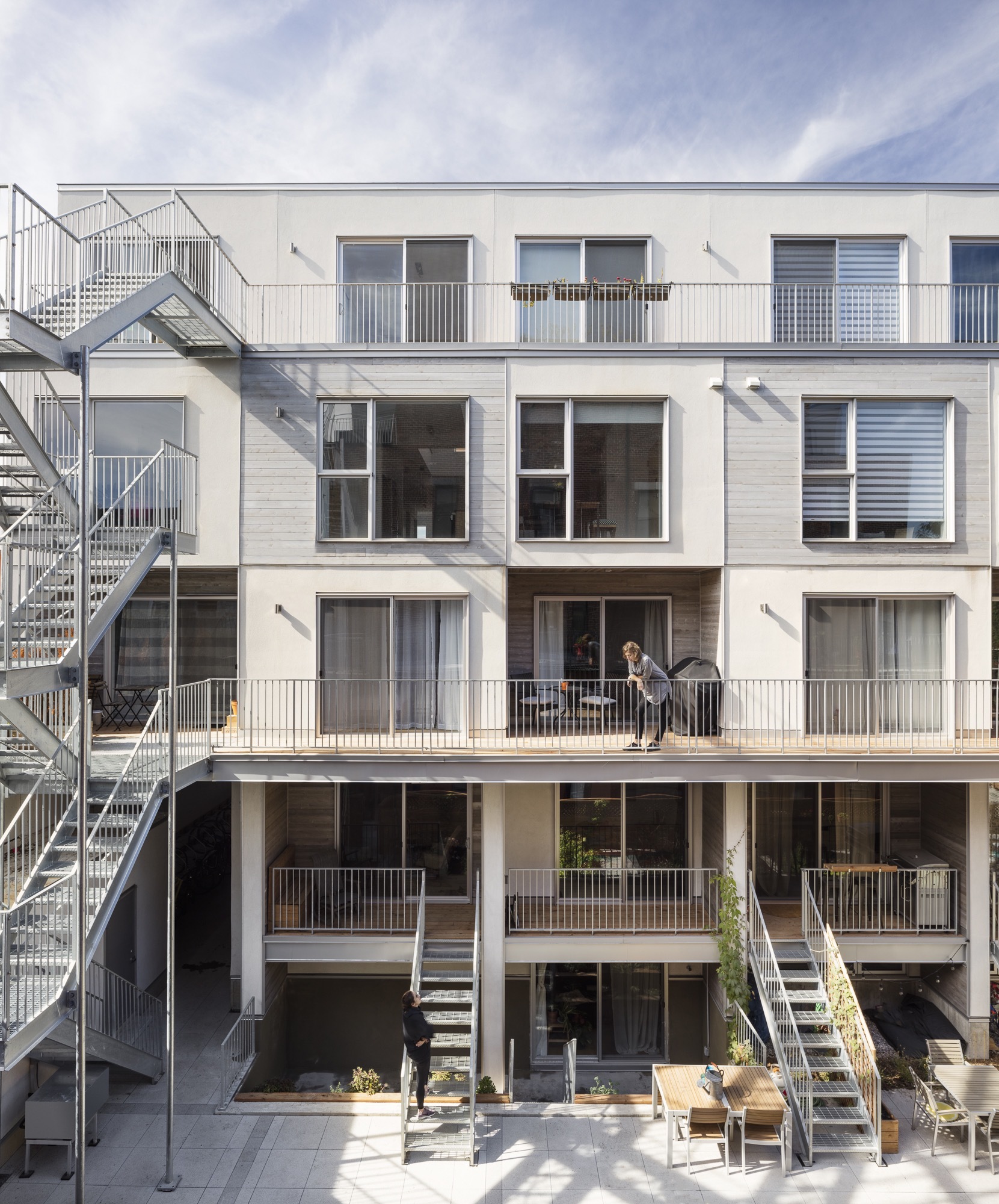 Gallery of Multiresidential Construction "Le Jardinier" / Adhoc ...