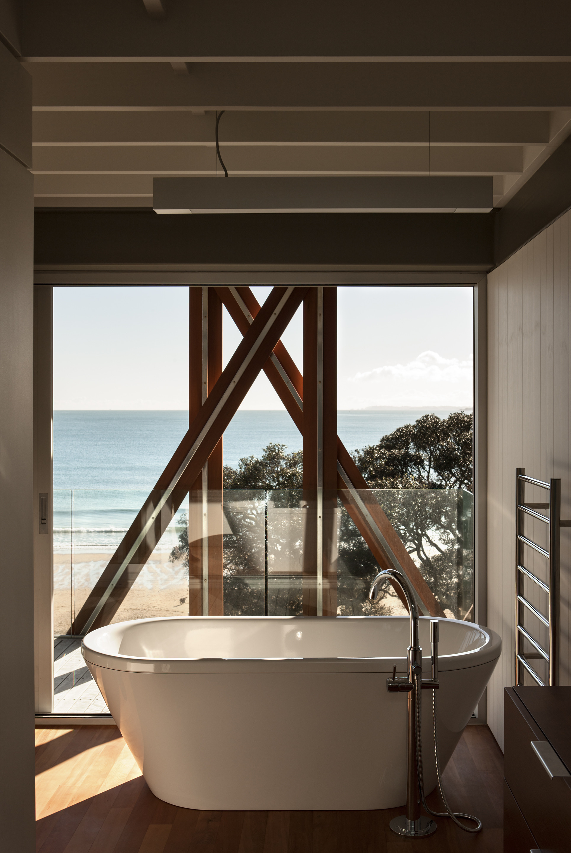 Gallery of 30 Open Bathrooms: Incorporating Breeze and Nature in ...