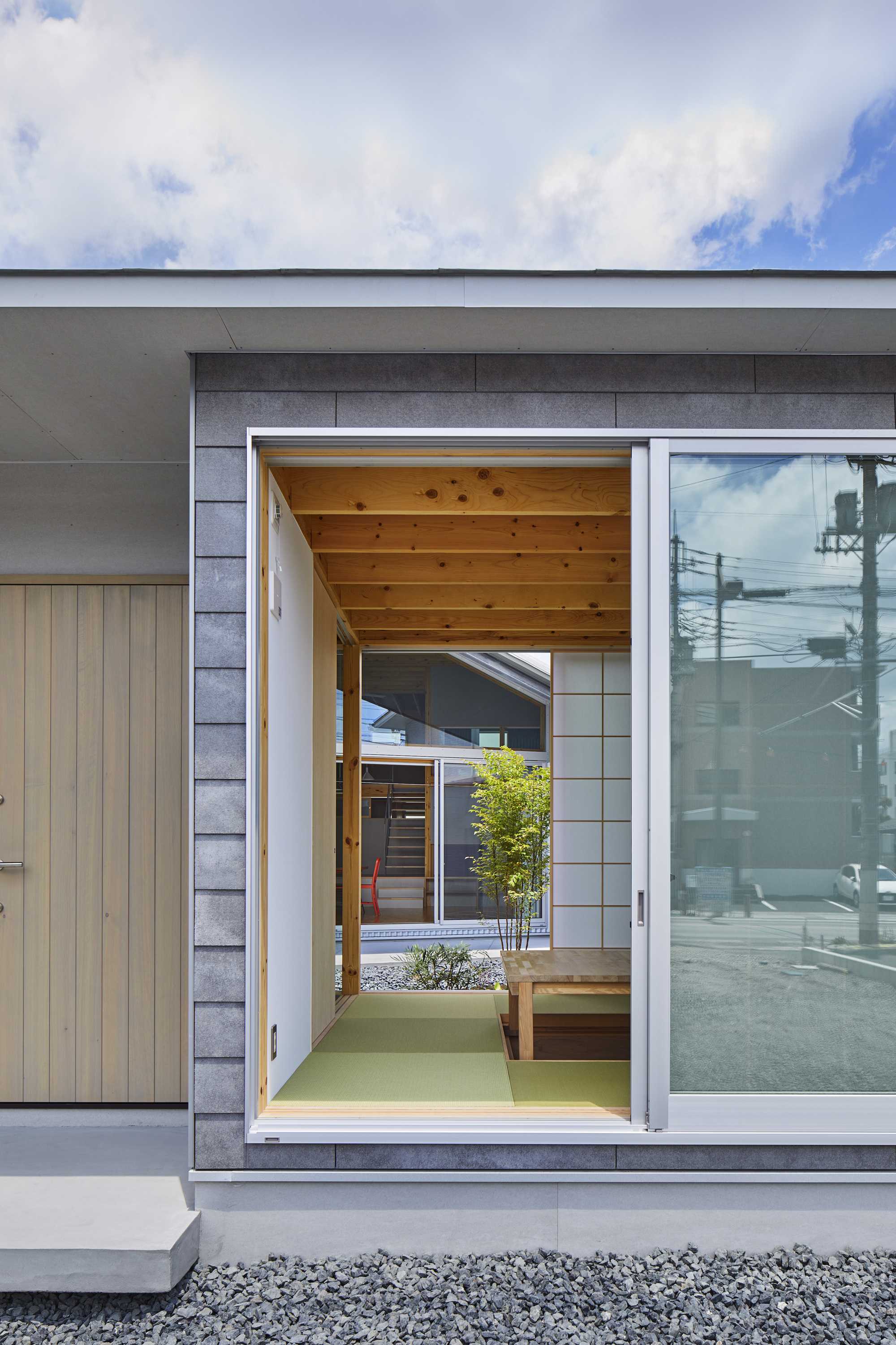 Gallery of House in Nikko / TAKiBI - 3