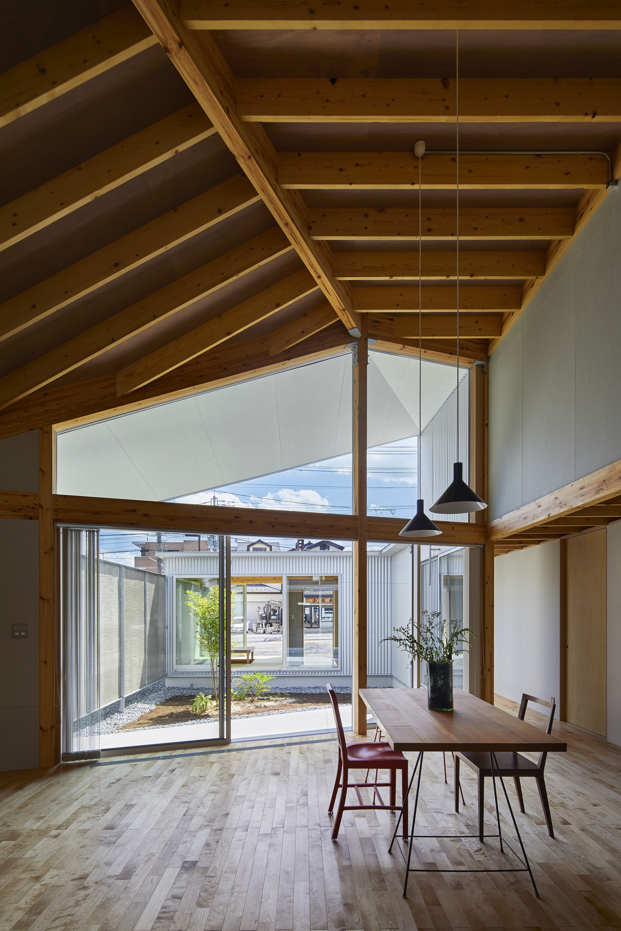 Gallery of House in Nikko / TAKiBI - 11