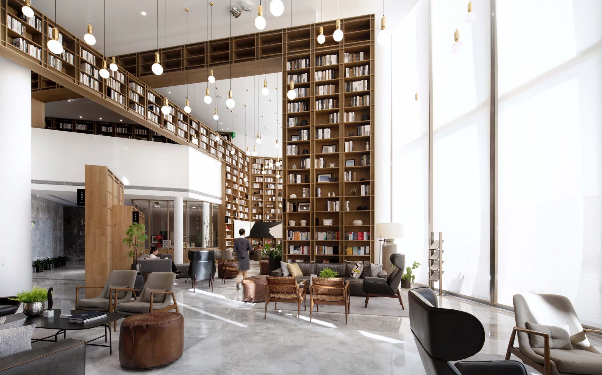 Gallery of Wuhan Huashan Library / GLA - 4