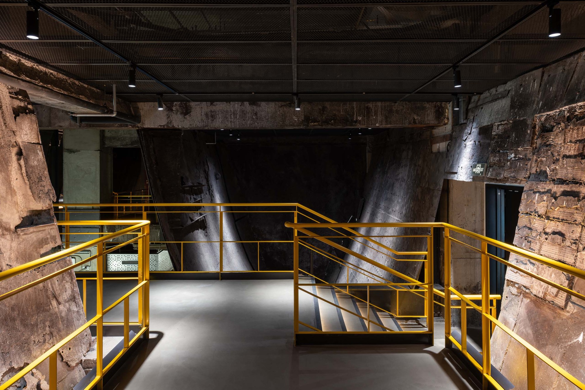 Gallery of Holiday Inn Express Beijing Shougang Silo-Pavilion / China ...