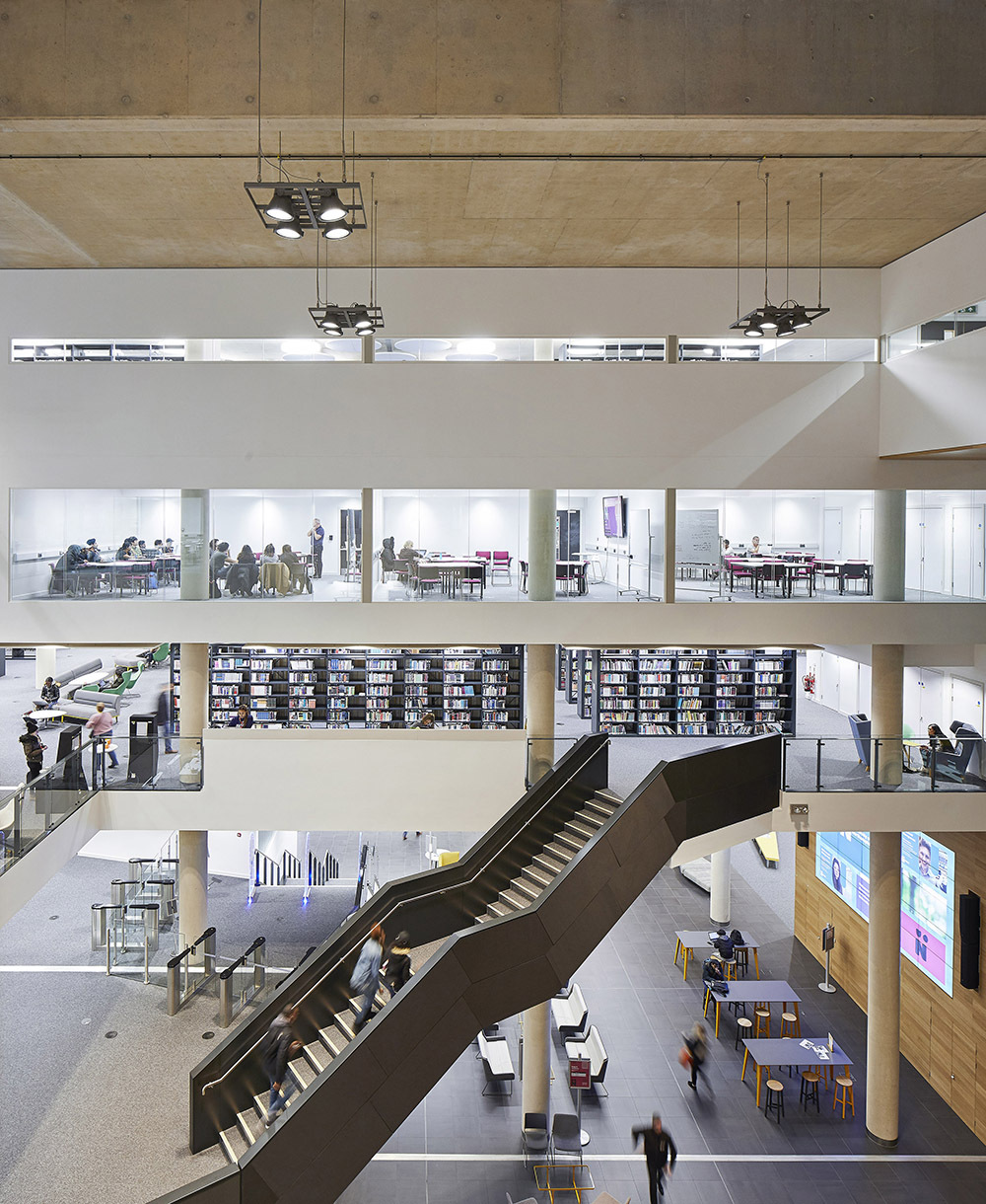 Gallery of University of Northampton Learning Hub / MCW Architects - 4