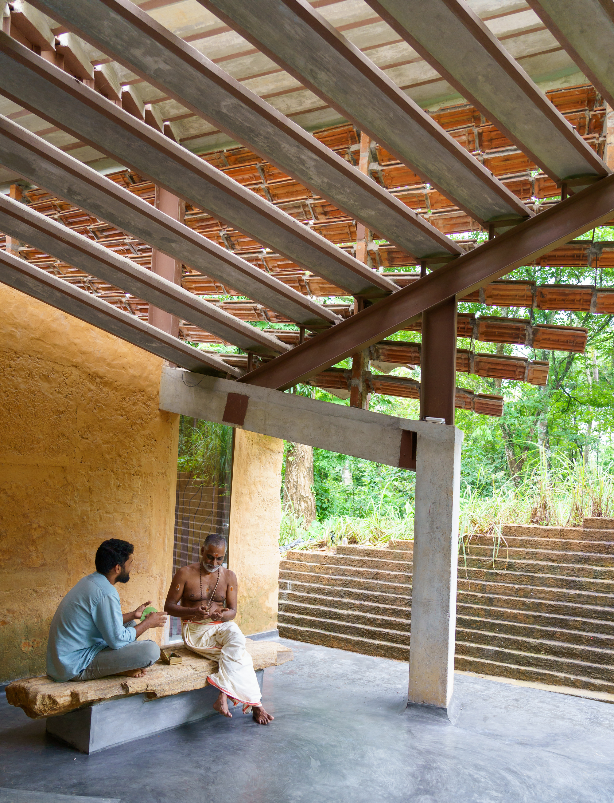 Gallery of Chirath Residence / Wallmakers - 5