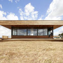 Gallery of Two-Way House / Studio Sarah Willmer - 4