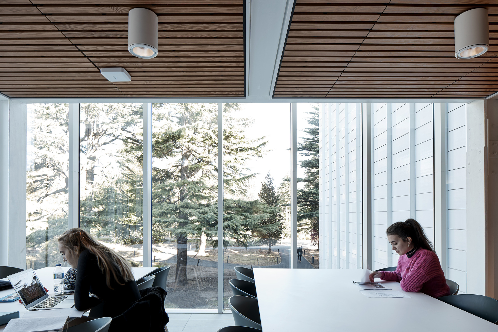 Gallery of Teaching and Learning Building / Make Architects - 4