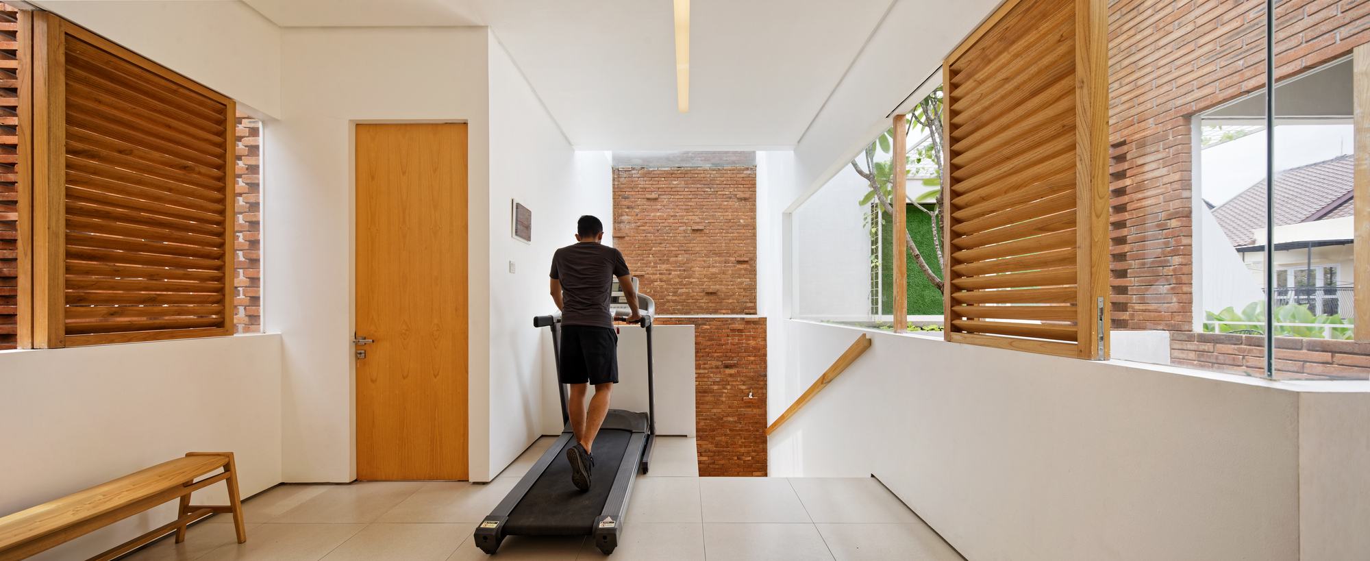 Gallery of Flick House / DELUTION - 16